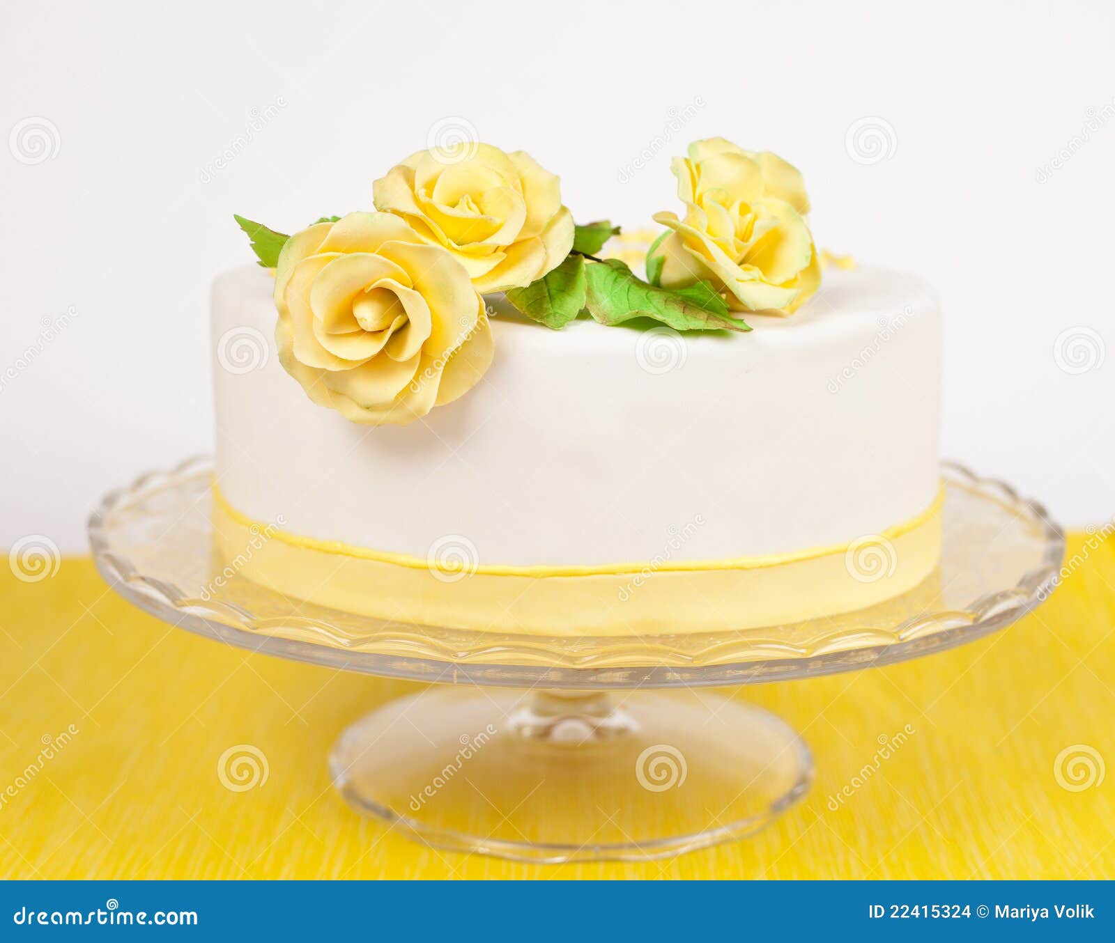 Cake with yellow roses stock photo. Image of decoration - 22415324