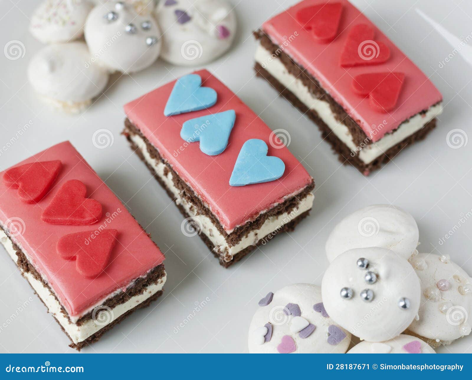 Cakes with love hearts stock image. Image of heart, candy - 28187671