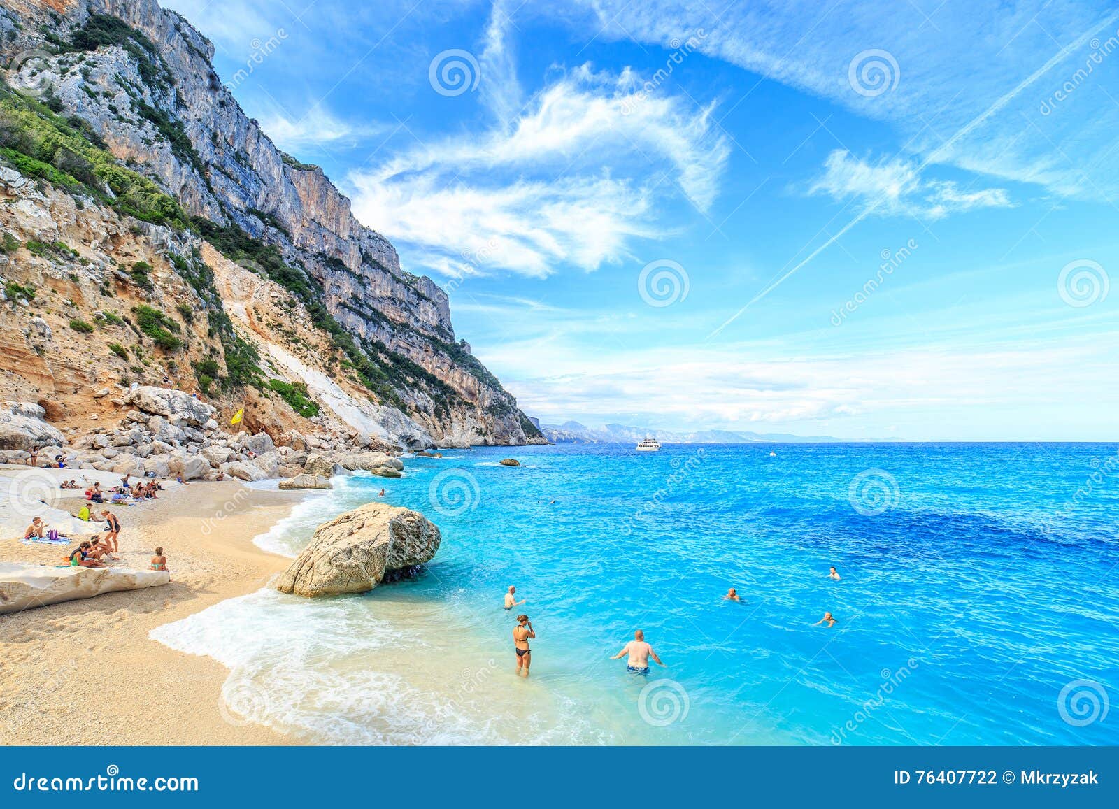 Cala Goloritze Beach, Sardegna Editorial Photography - Image of luna ...