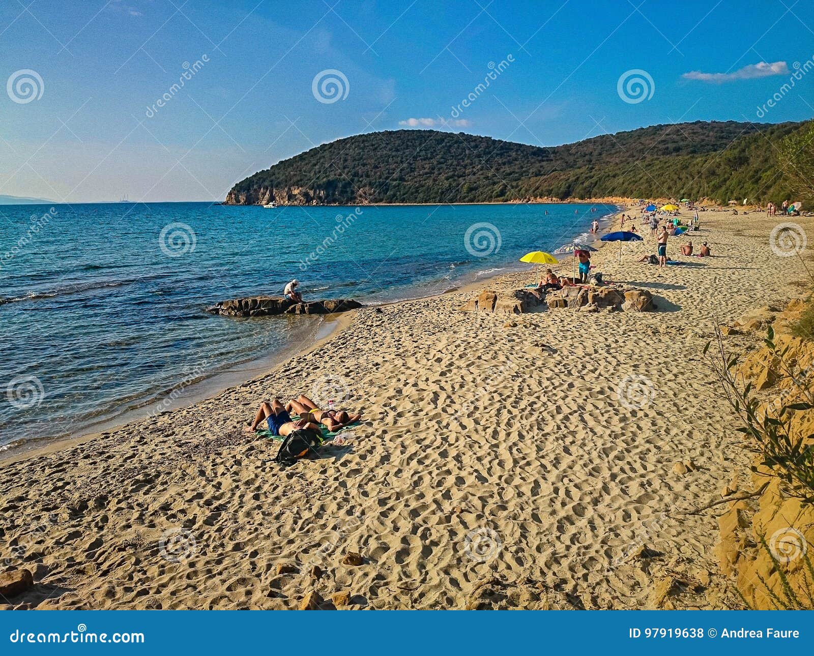 Cala Violina - Tuscany editorial stock photo. Image of beach - 97919638