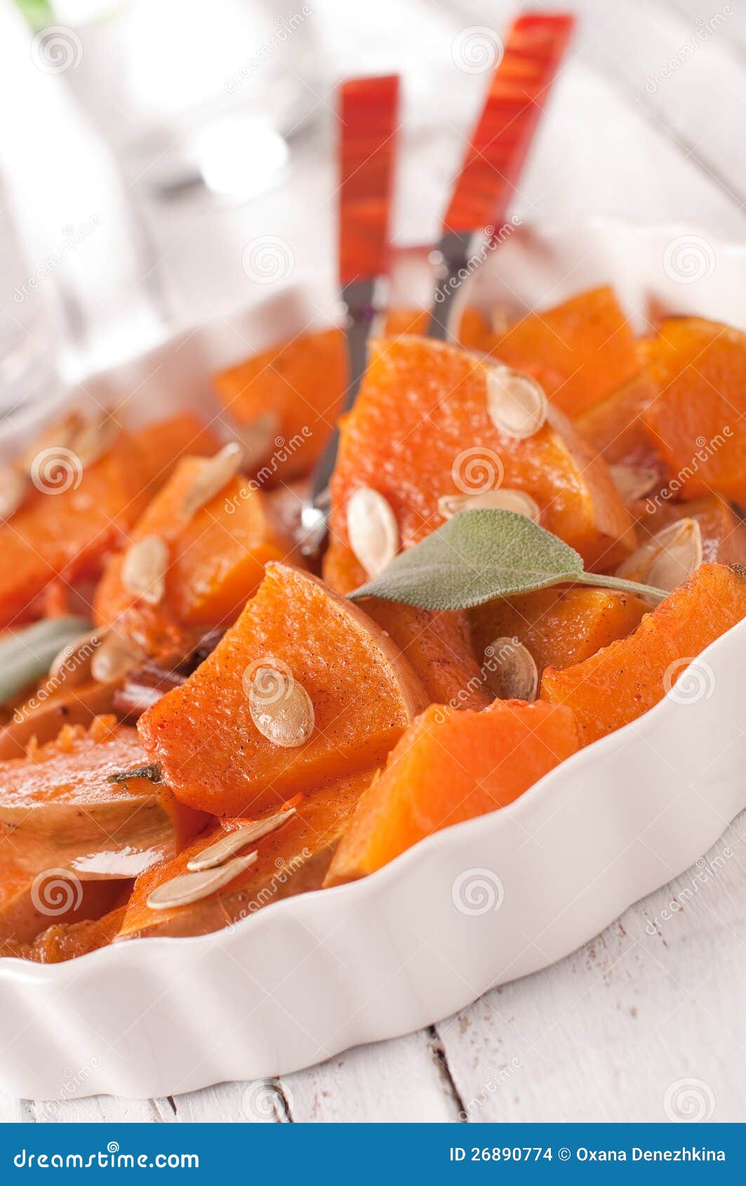 Calabaza cocida al horno foto de archivo. Imagen de cinamomo - 26890774