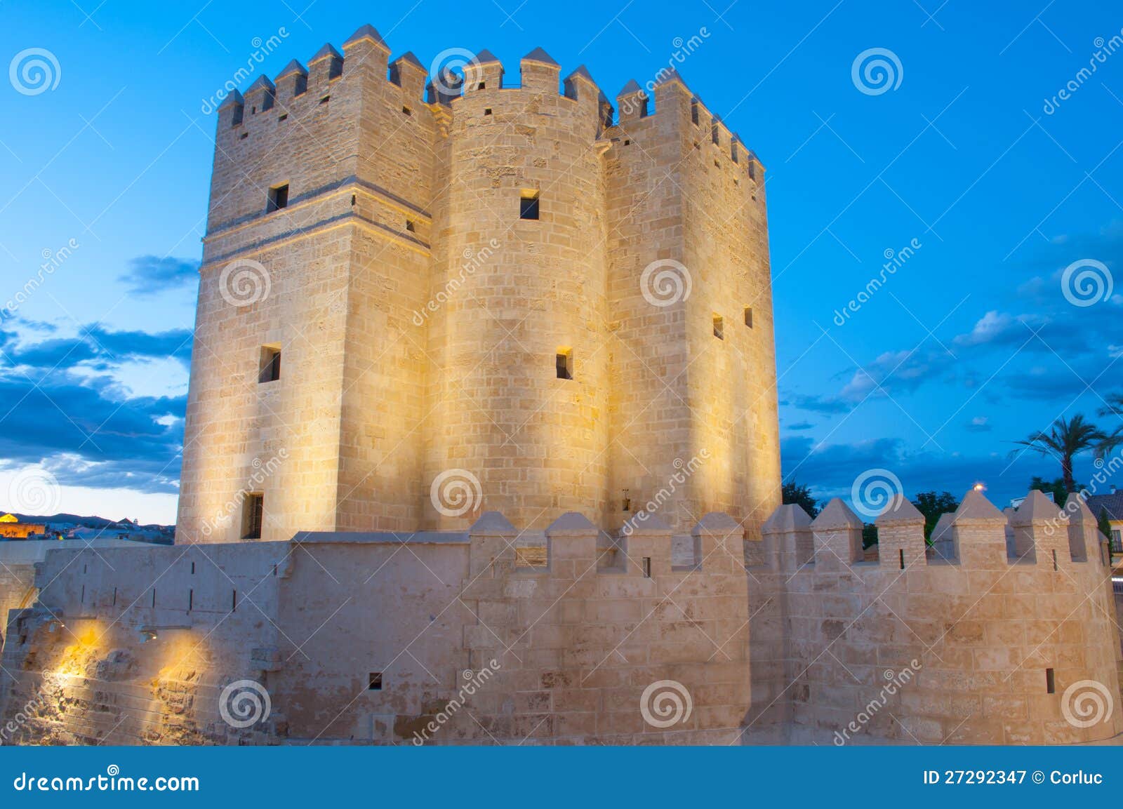 Calahorra tower in Cordoba stock image. Image of tours - 27292347