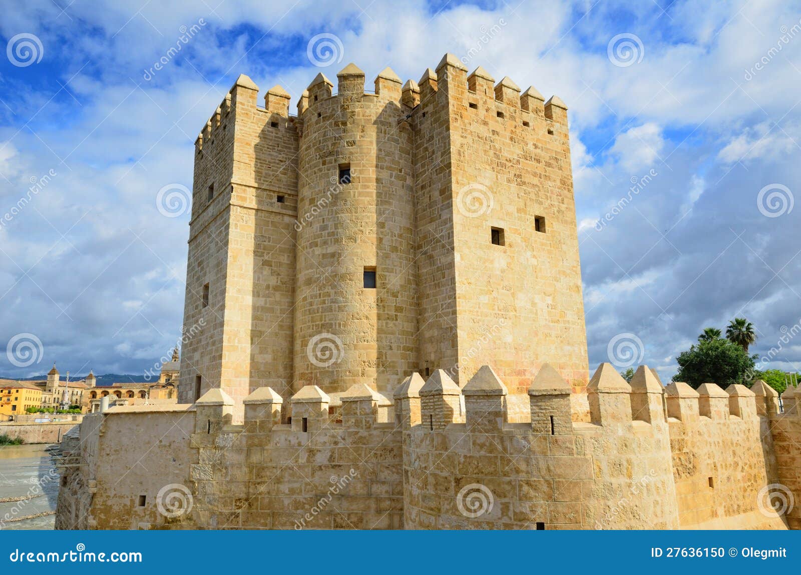 Calahorra tower in Cordoba stock photo. Image of moorish - 27636150