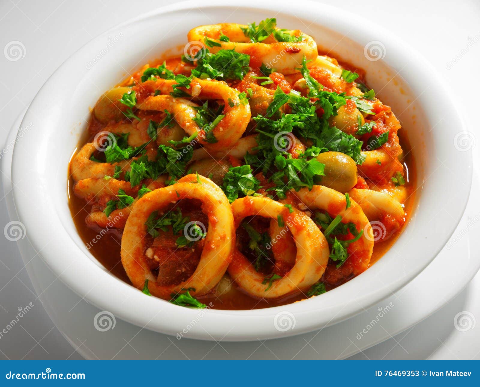 Calamar Guisado Y X28; Calamari& X29; Imagen de archivo - Imagen de ...