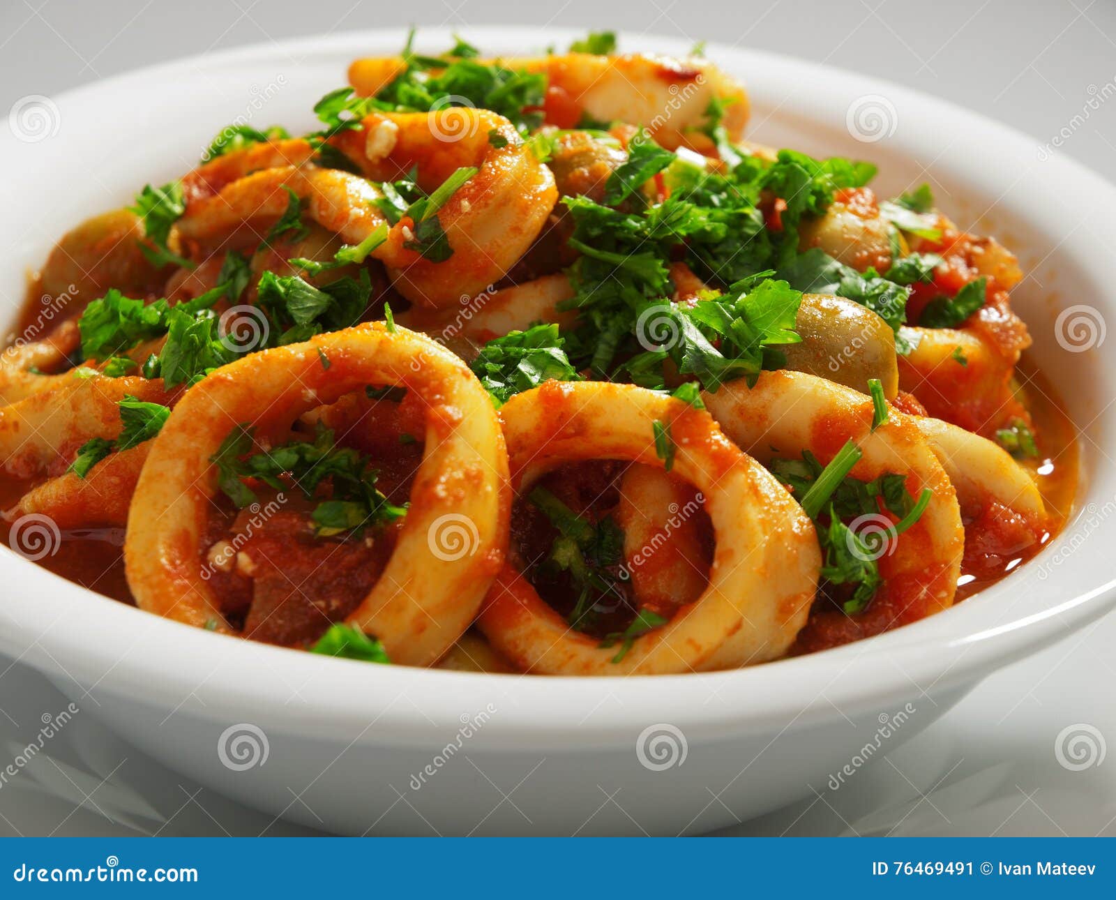 Calamar Guisado Y X28; Calamari& X29; Imagen de archivo - Imagen de ...