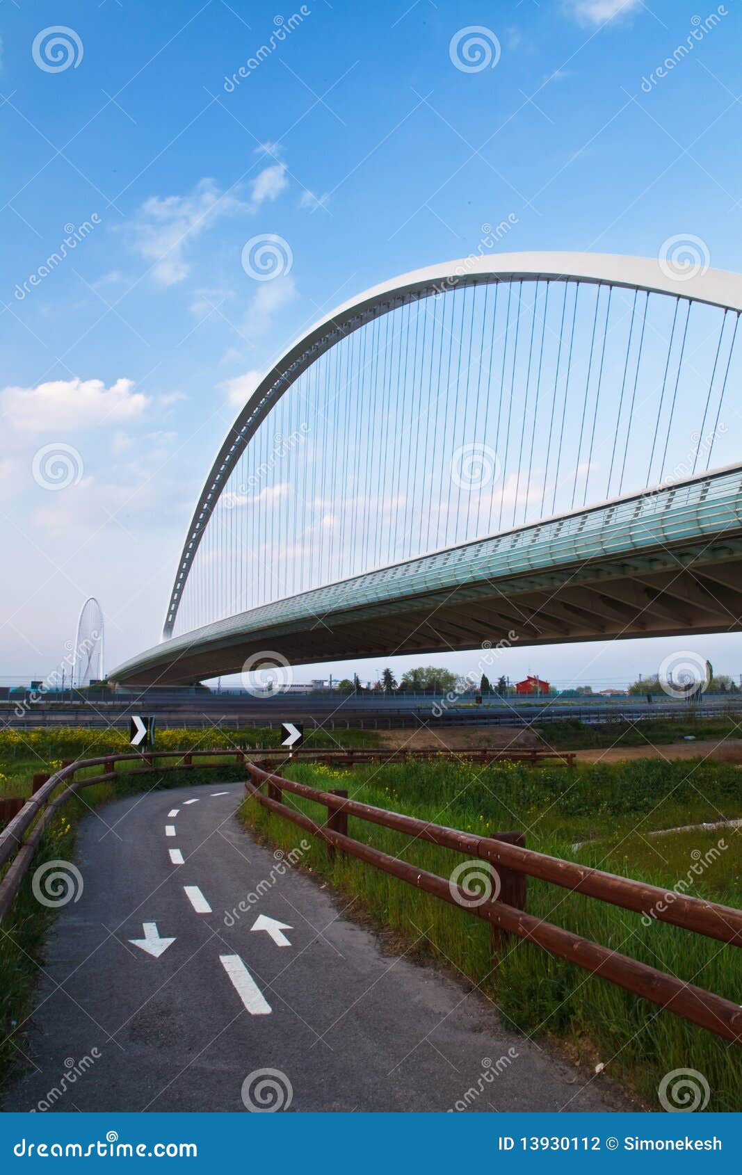 Calatrava Bridge editorial photography. Image of traffic - 13930112