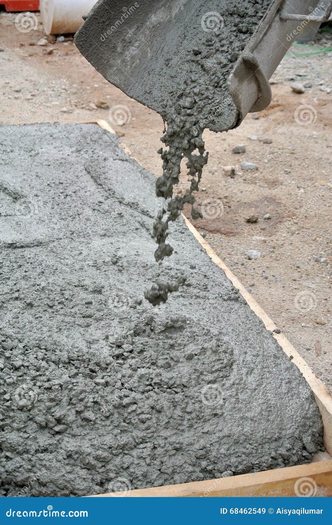 Calcestruzzo liquido immagine stock. Immagine di additivo - 68462549