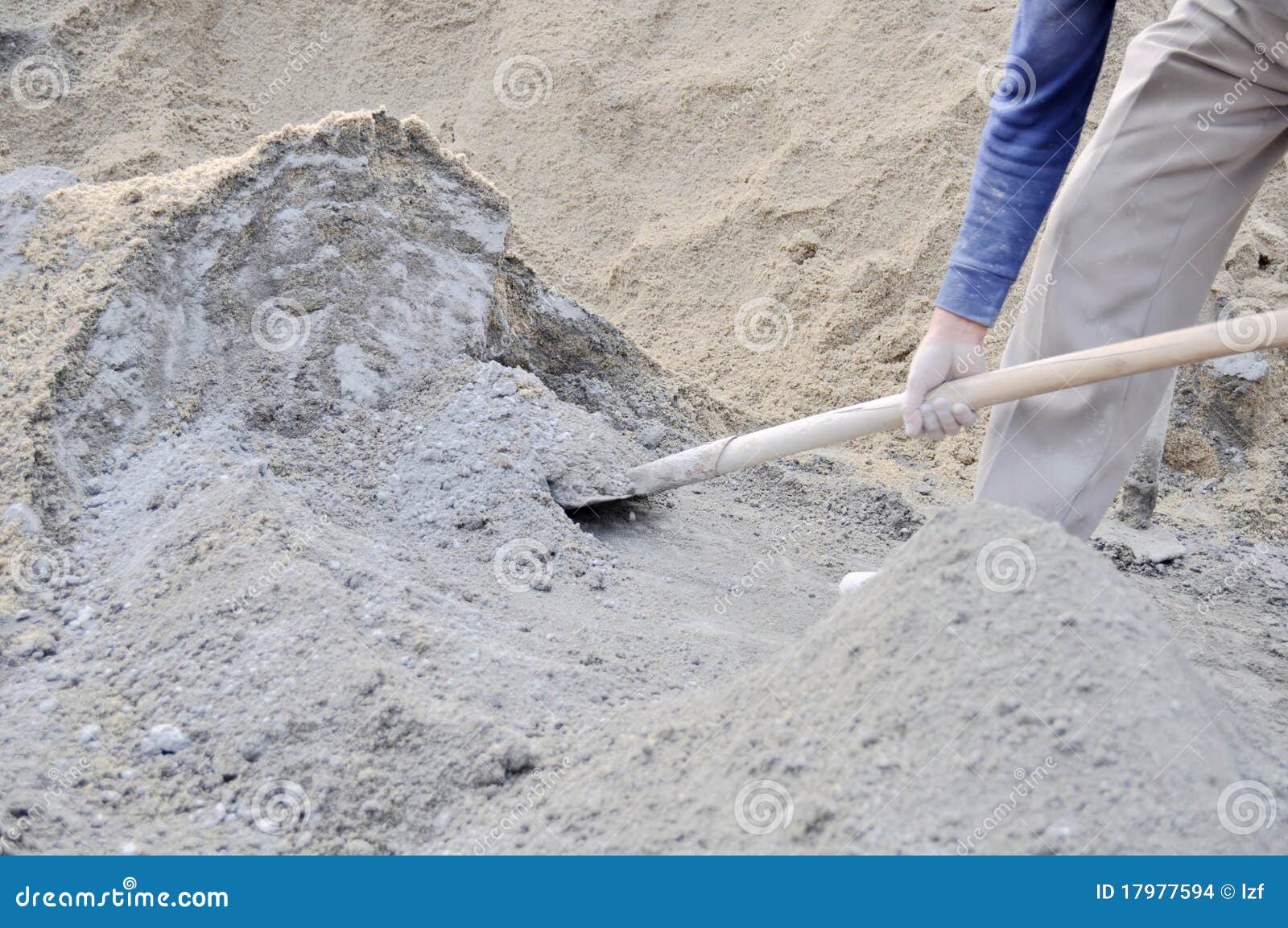 Calcestruzzo mescolantesi fotografia stock. Immagine di cemento - 17977594