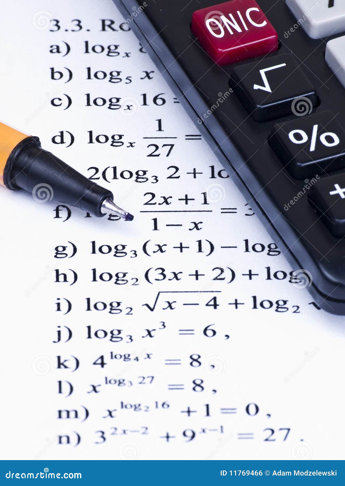Calculator en math pen stock foto. Image of financiën - 11769466
