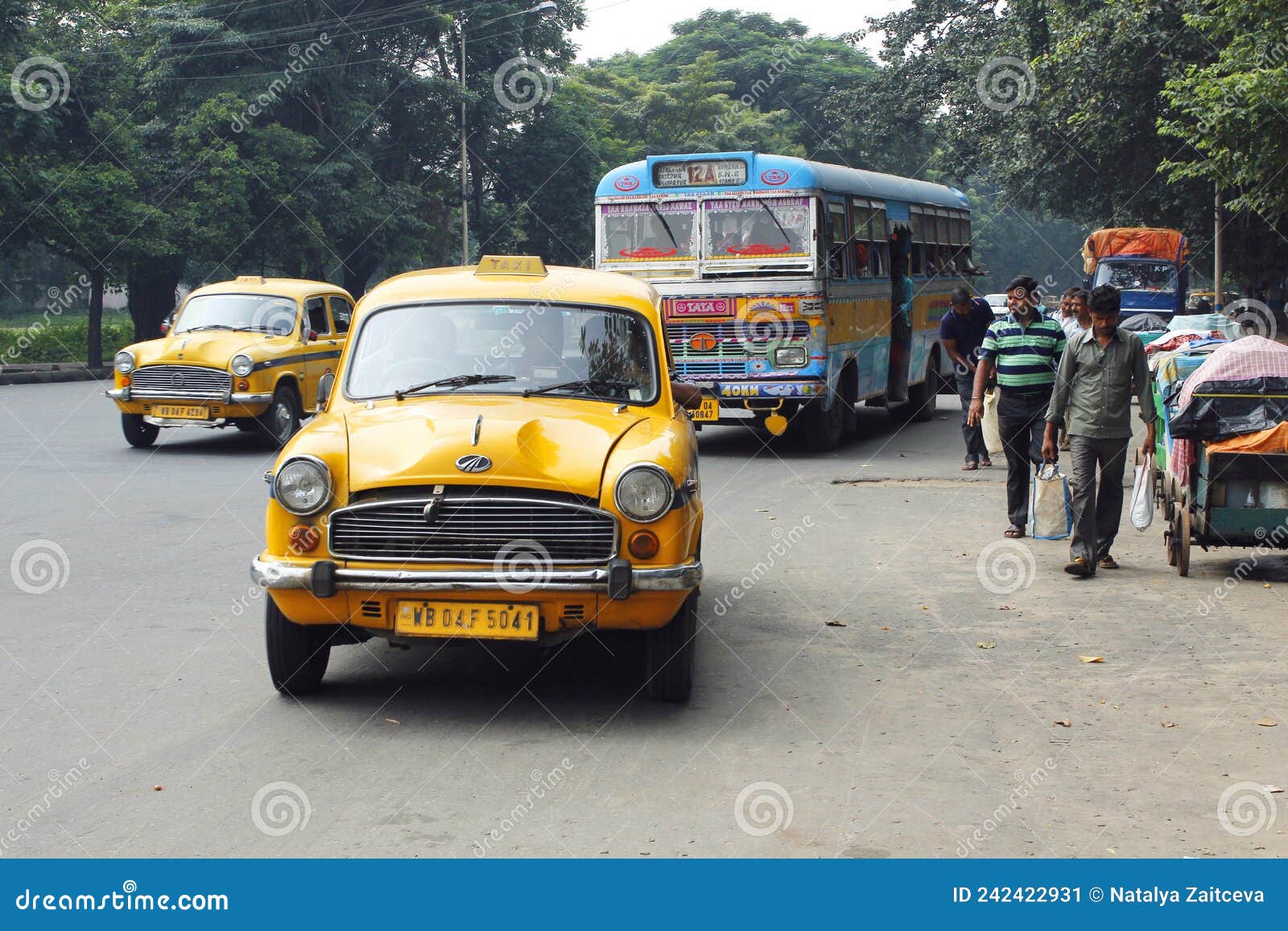 Calcutta Taxi and Calcutta Bus. India Editorial Photo - Image of yellow ...