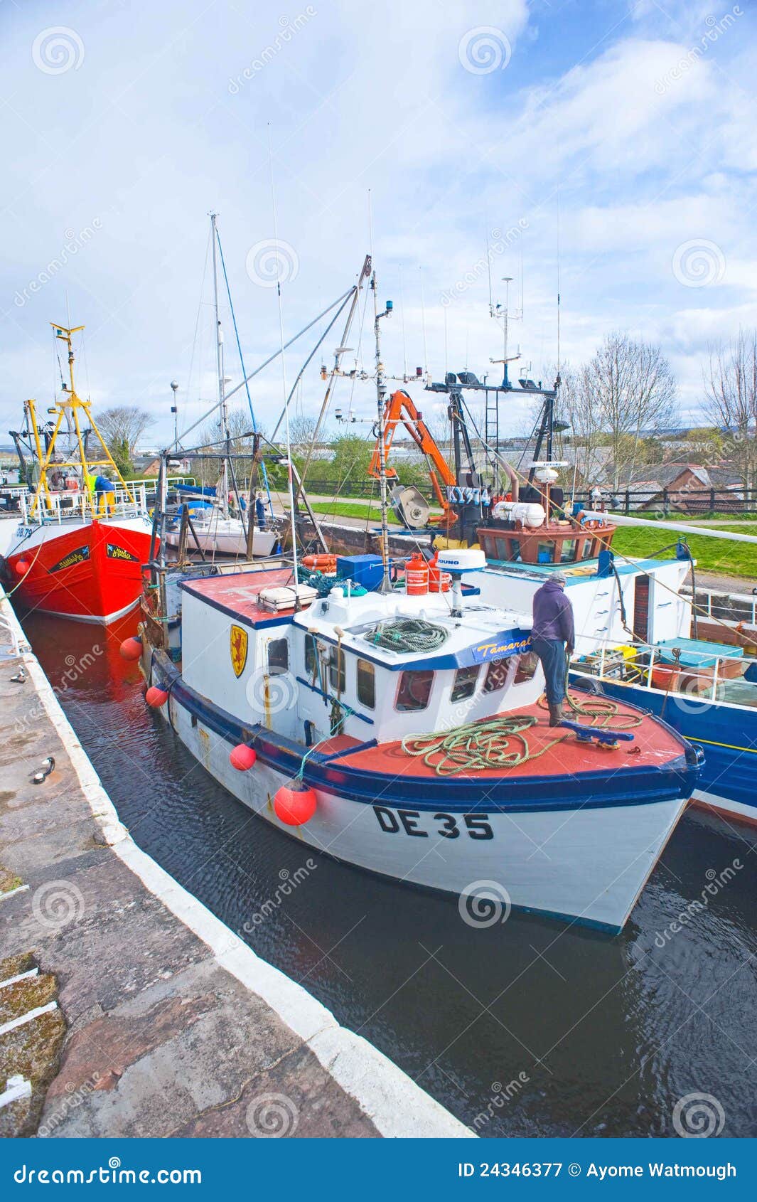Caledonian Canal in Springtime Editorial Photography - Image of capital ...