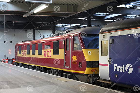 Caledonian Sleeper Train at London Euston Station Editorial Stock Photo ...