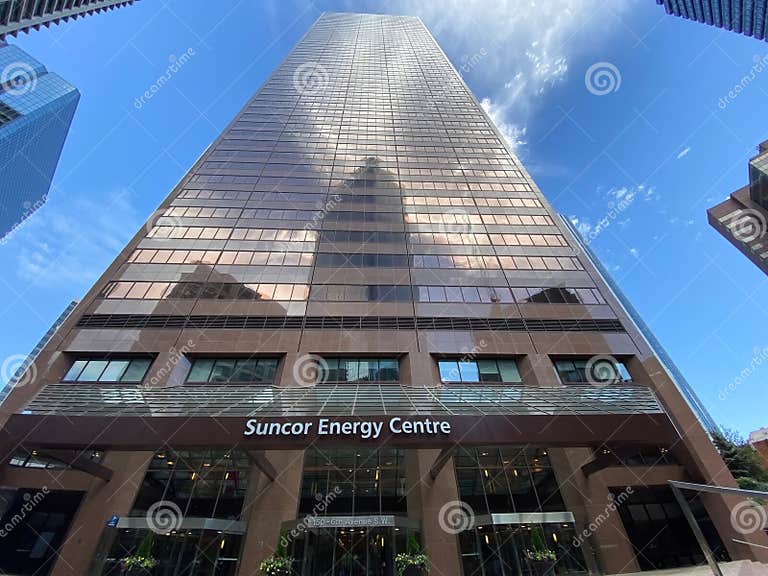 A Wide Angle Horizontal View of the Suncor Tower Building Editorial Stock Image - Image of ...
