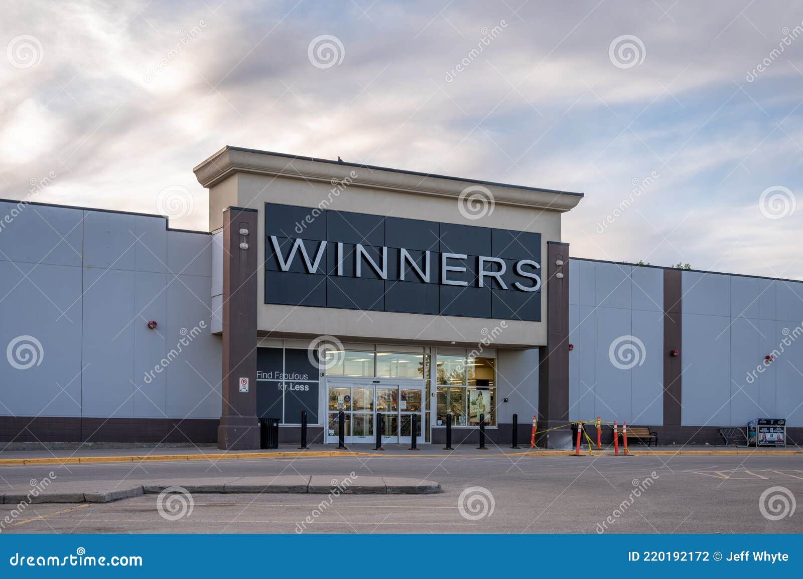 Winners Store Front, Calgary Editorial Photography - Image of boutique ...