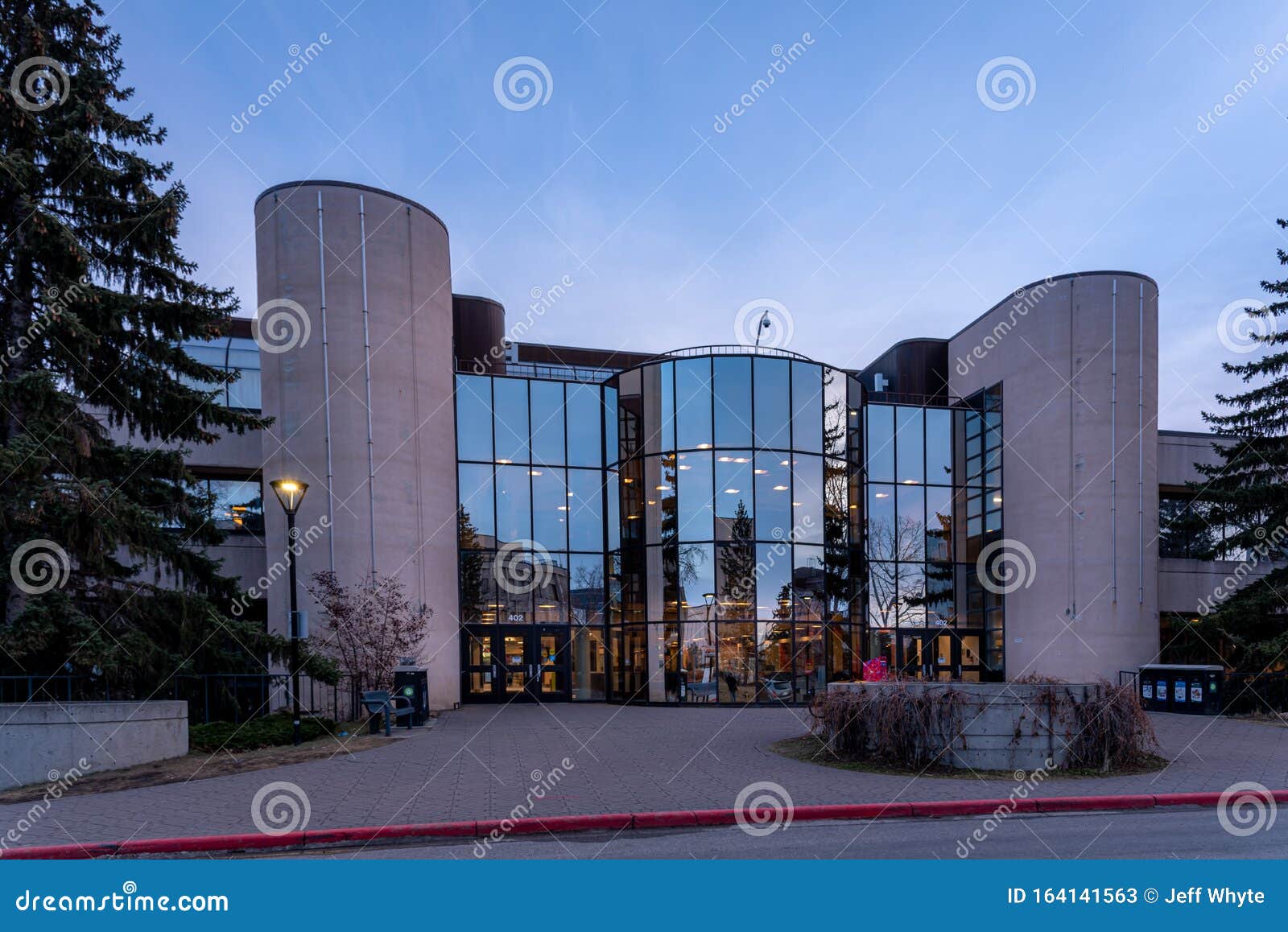 MacEwan Hall, University of Calgary Editorial Stock Photo - Image of ...