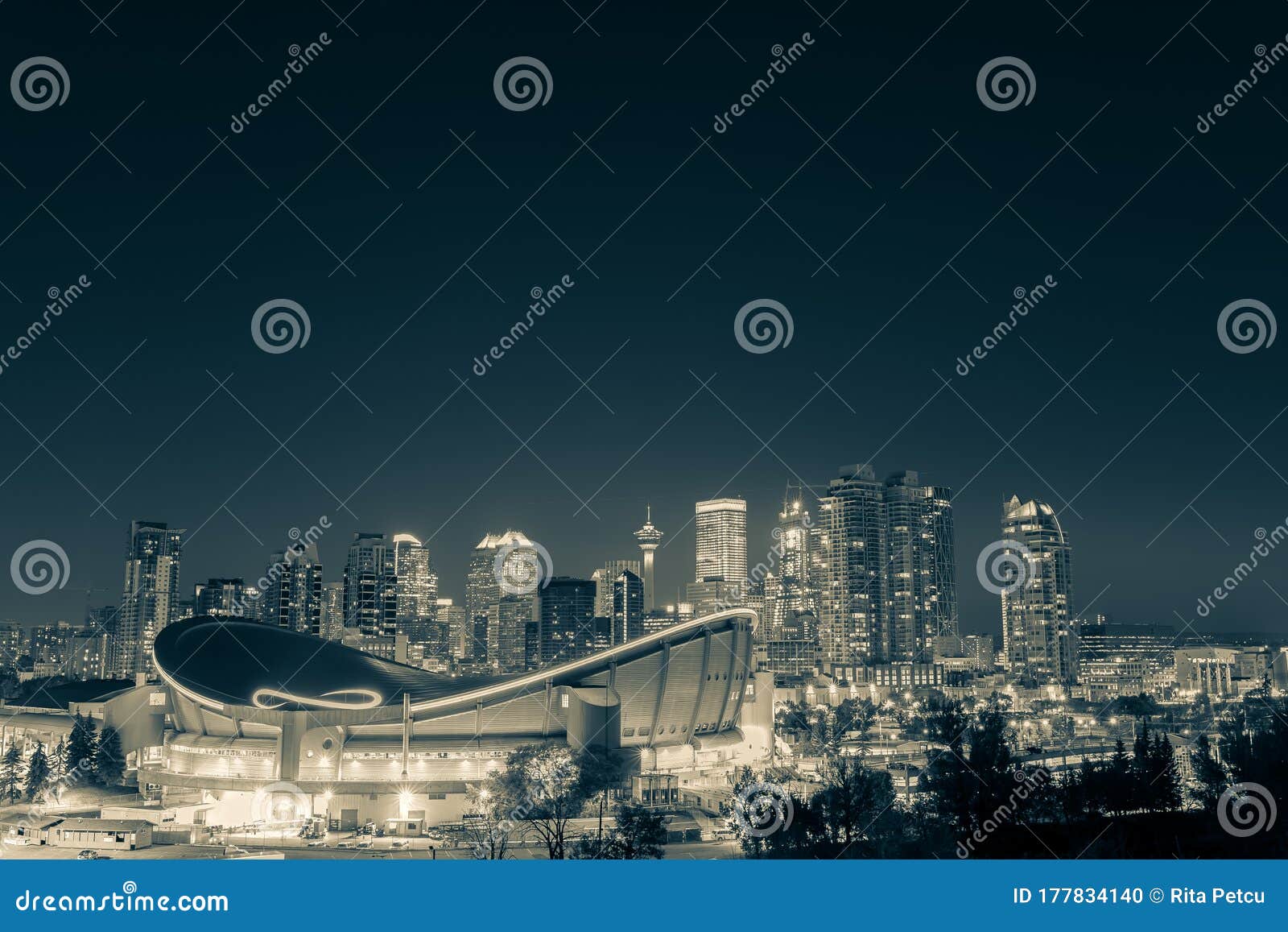 Calgary Downtown at Night editorial image. Image of calgary - 177834140