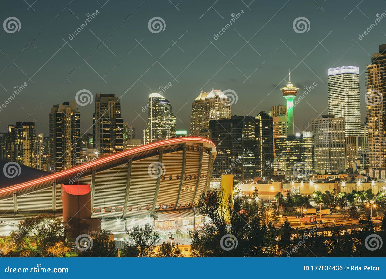 Calgary Downtown at Night editorial photo. Image of corporation - 177834436