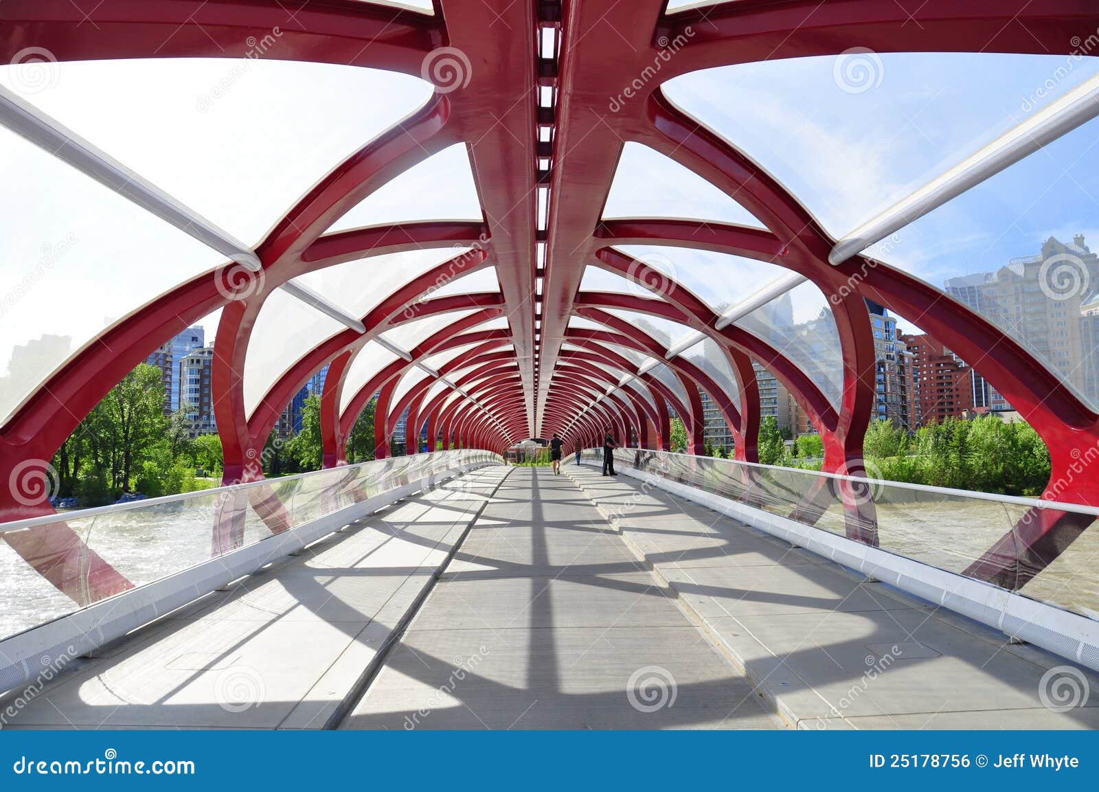 Calgary s Peace Bridge editorial photo. Image of river - 25178756