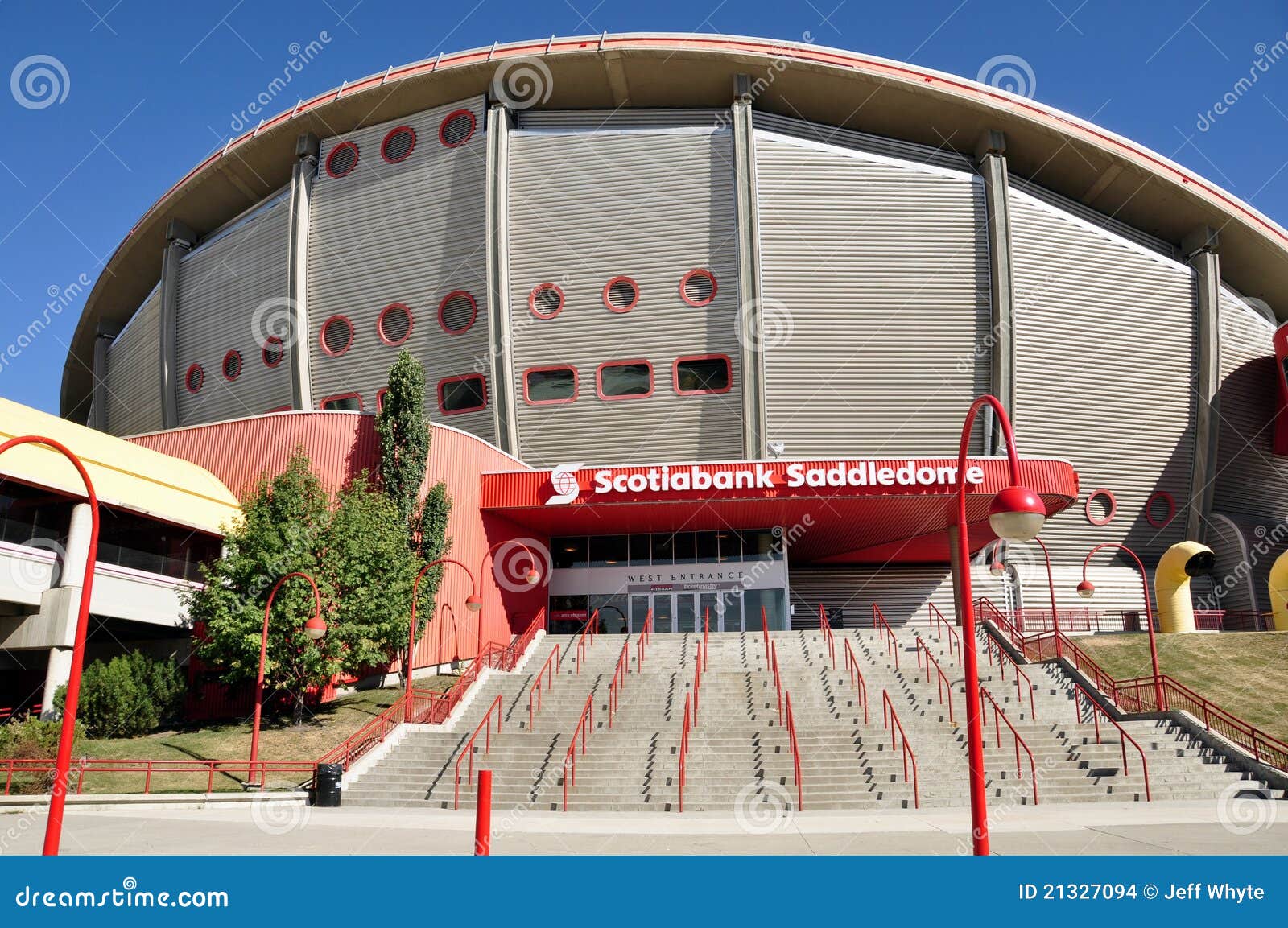 Calgary Saddledome editorial stock image. Image of dome - 21327094
