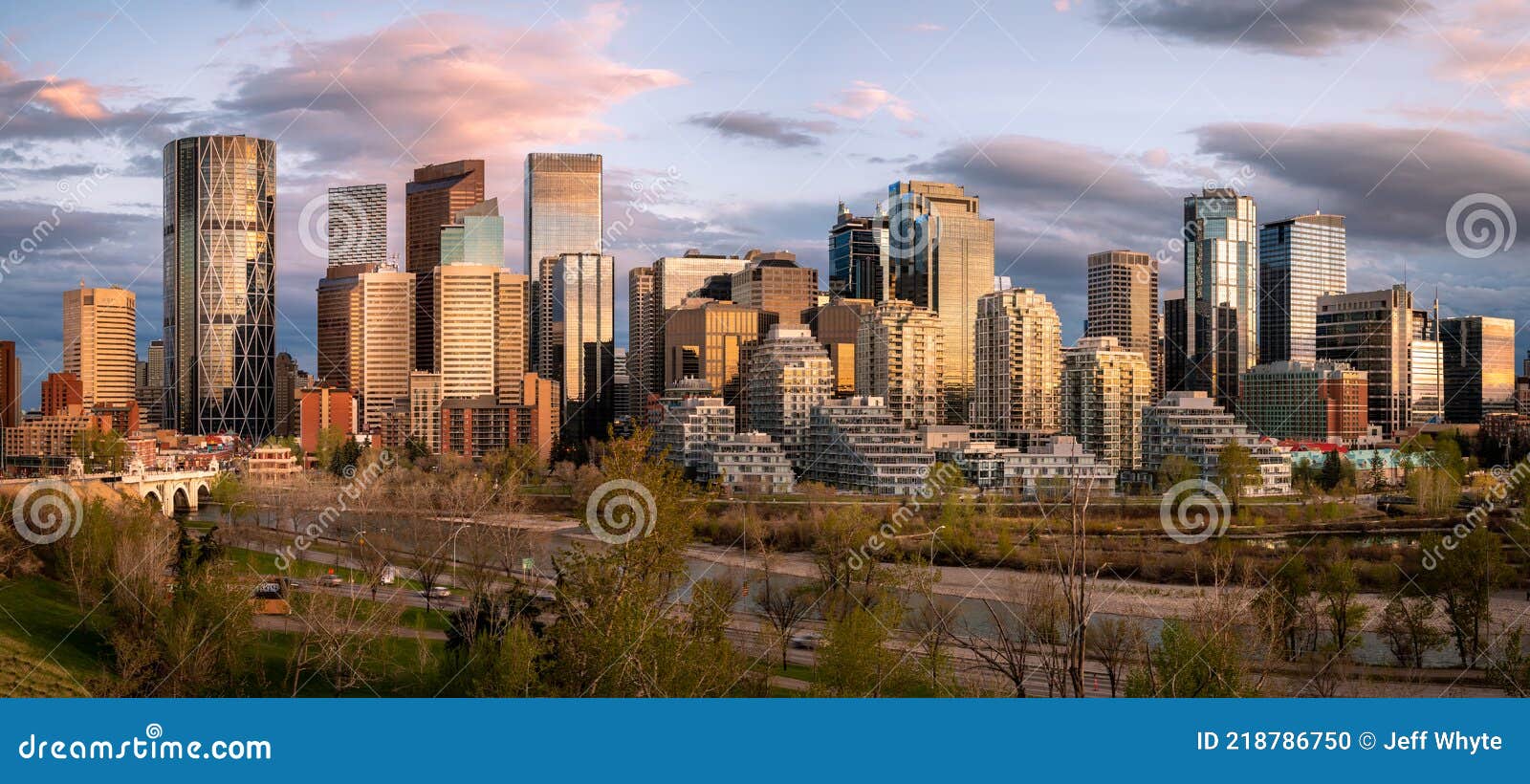 Calgary skyline panoramic stock photo. Image of interest - 218786750