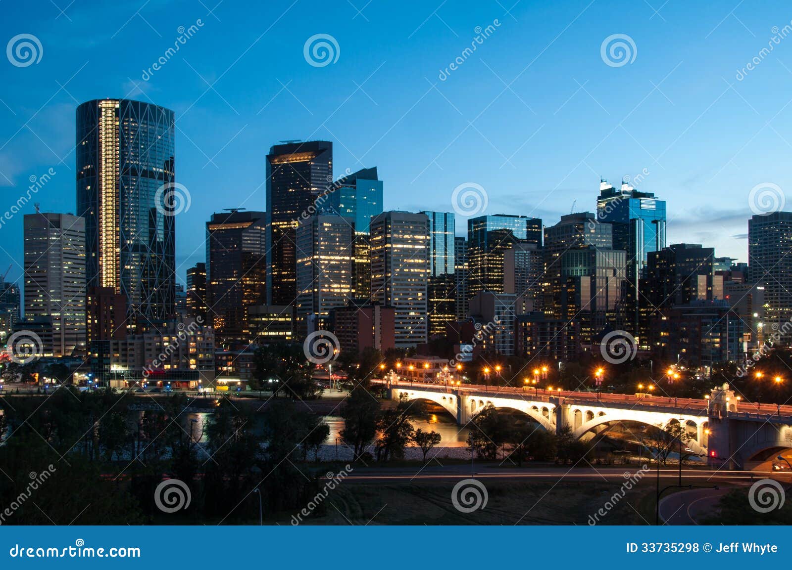 Calgary Skyline stock photo. Image of skyline, growth - 33735298