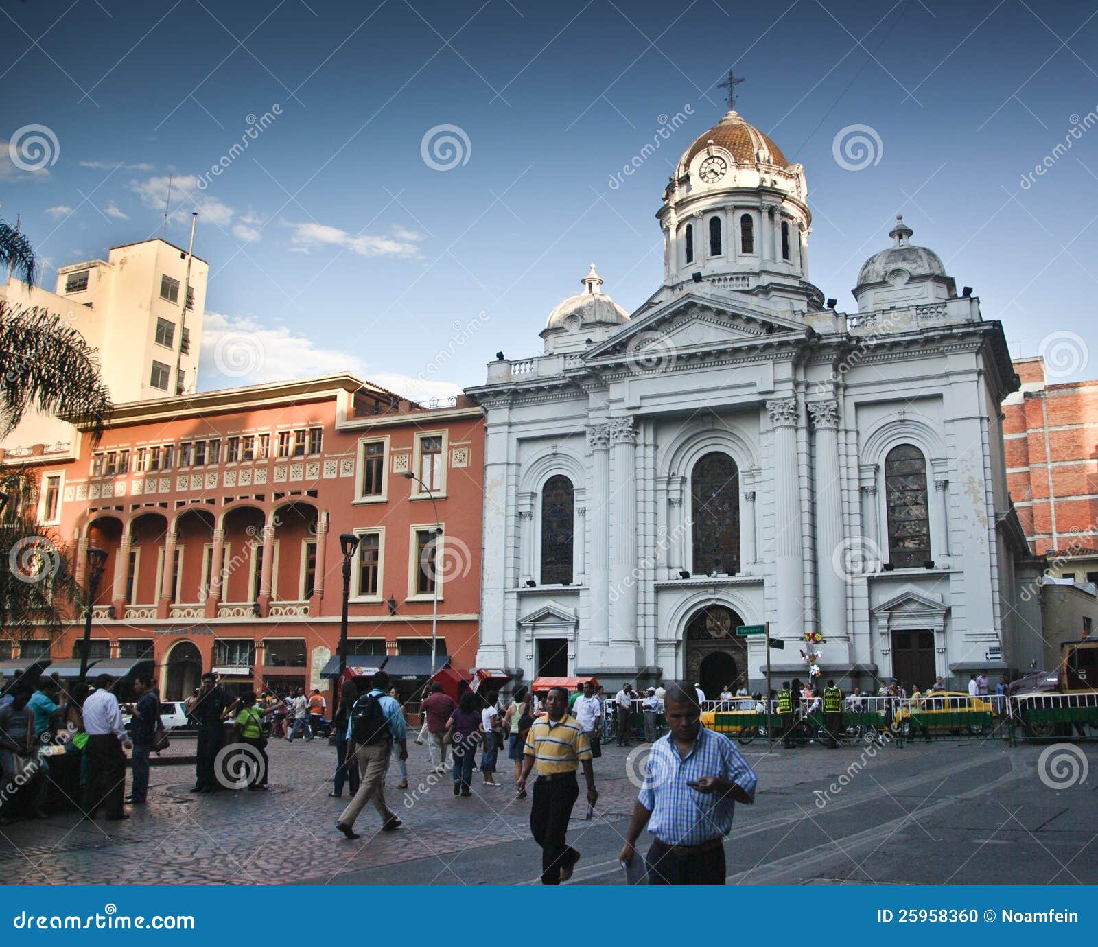 Cali, Colombie image éditorial. Image du latin, maison - 25958360