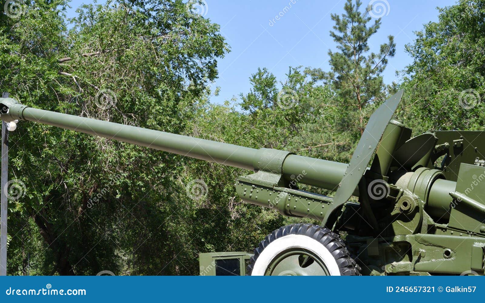 152 caliber howitzer stock image. Image of metal, mariupol - 245657321