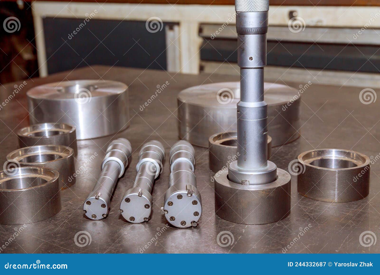 Calibration Bore Micrometer. Device for Accurate Measurement of Hole ...