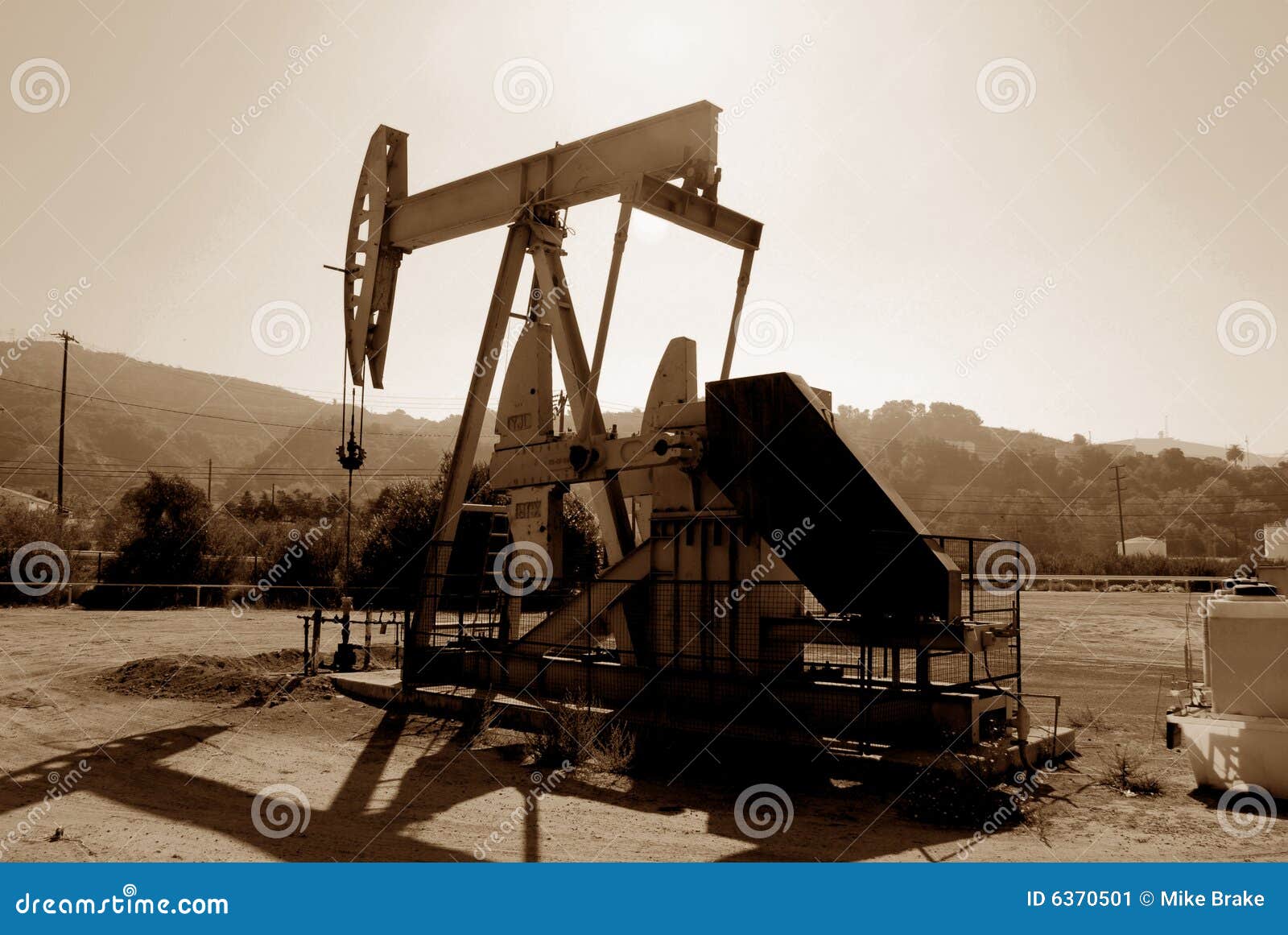 California Oil Well stock image. Image of field, pump - 6370501 California Oil Well stock image. Image of field, pump - 6370501
