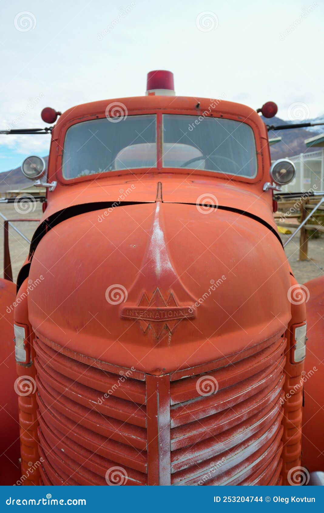 CALIFORNIA, USA - NOVEMBER 28, 2019: Elements and Details of an Old Red ...