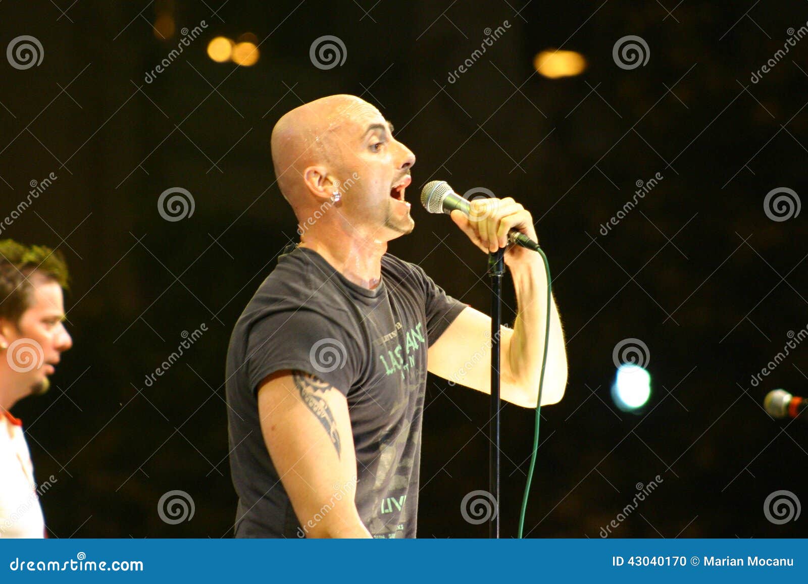 Calin Goia editorial image. Image of party, singer, showman - 43040170