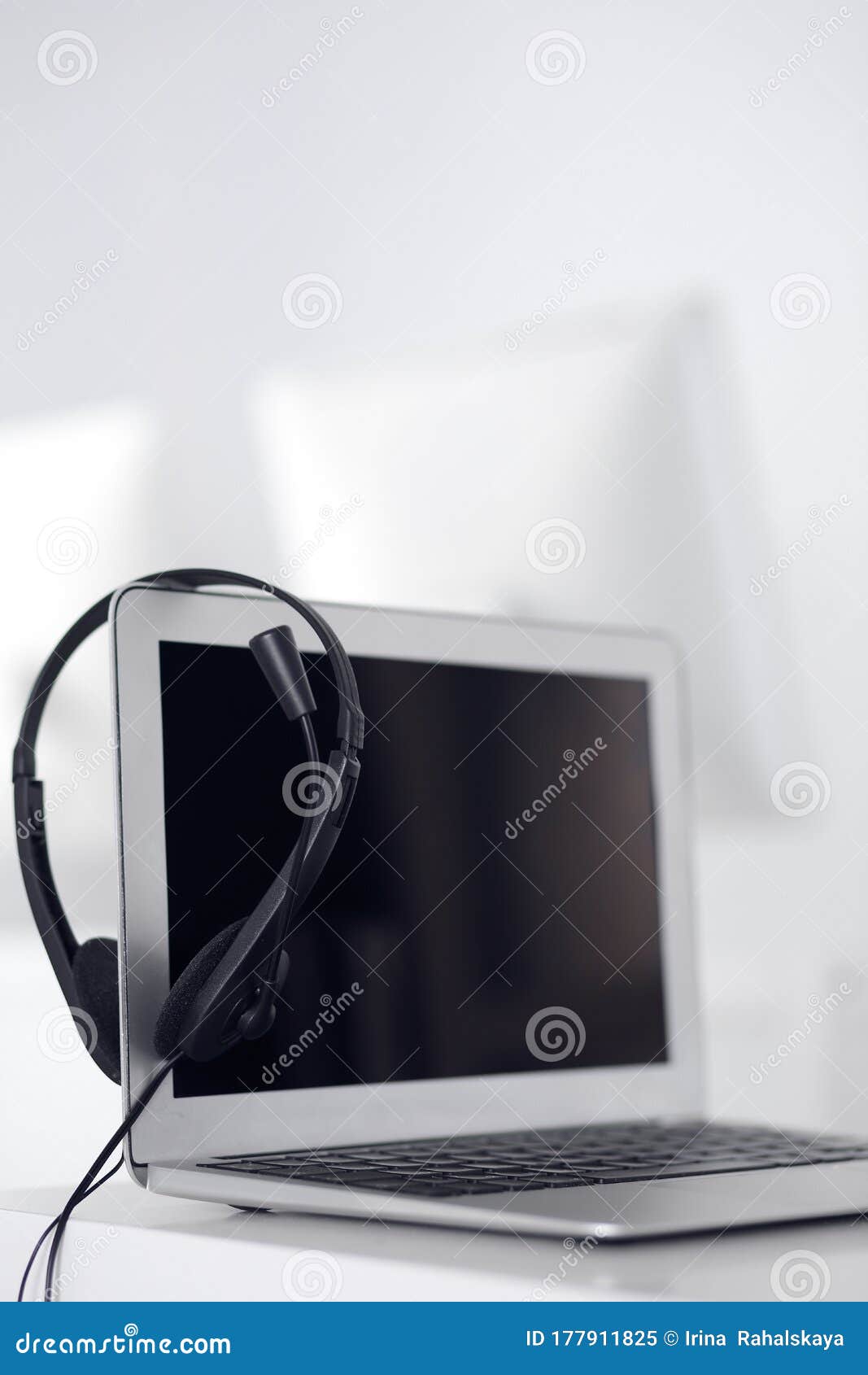 Call Center and Communication Support, Customer Service Help Desk. VOIP ...