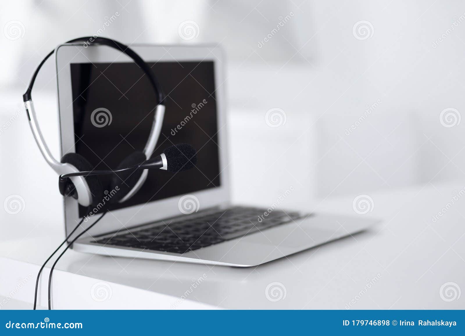 Call Center and Communication Support, Customer Service Help Desk. VOIP ...