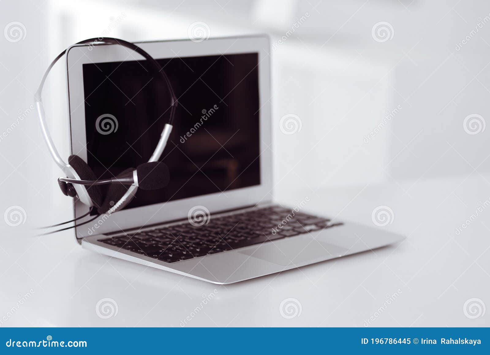 Call Center and Communication Support, Customer Service Help Desk. VOIP ...