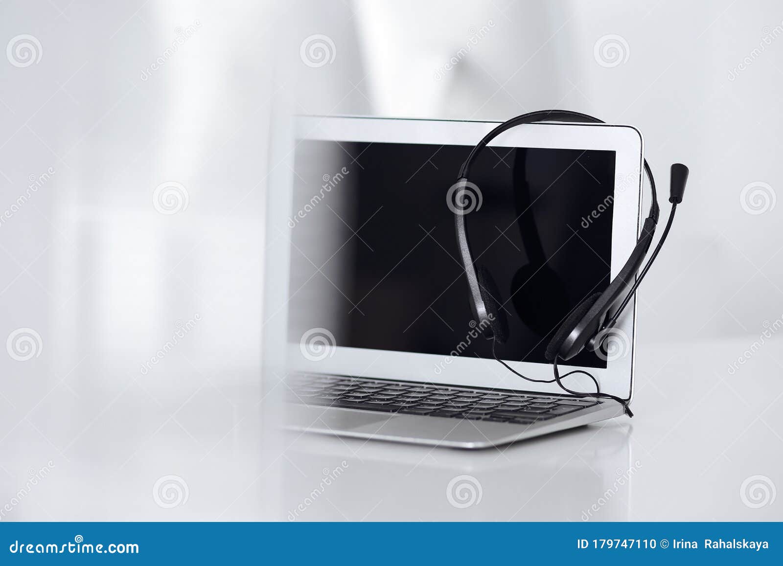 Call Center and Communication Support, Customer Service Help Desk. VOIP ...