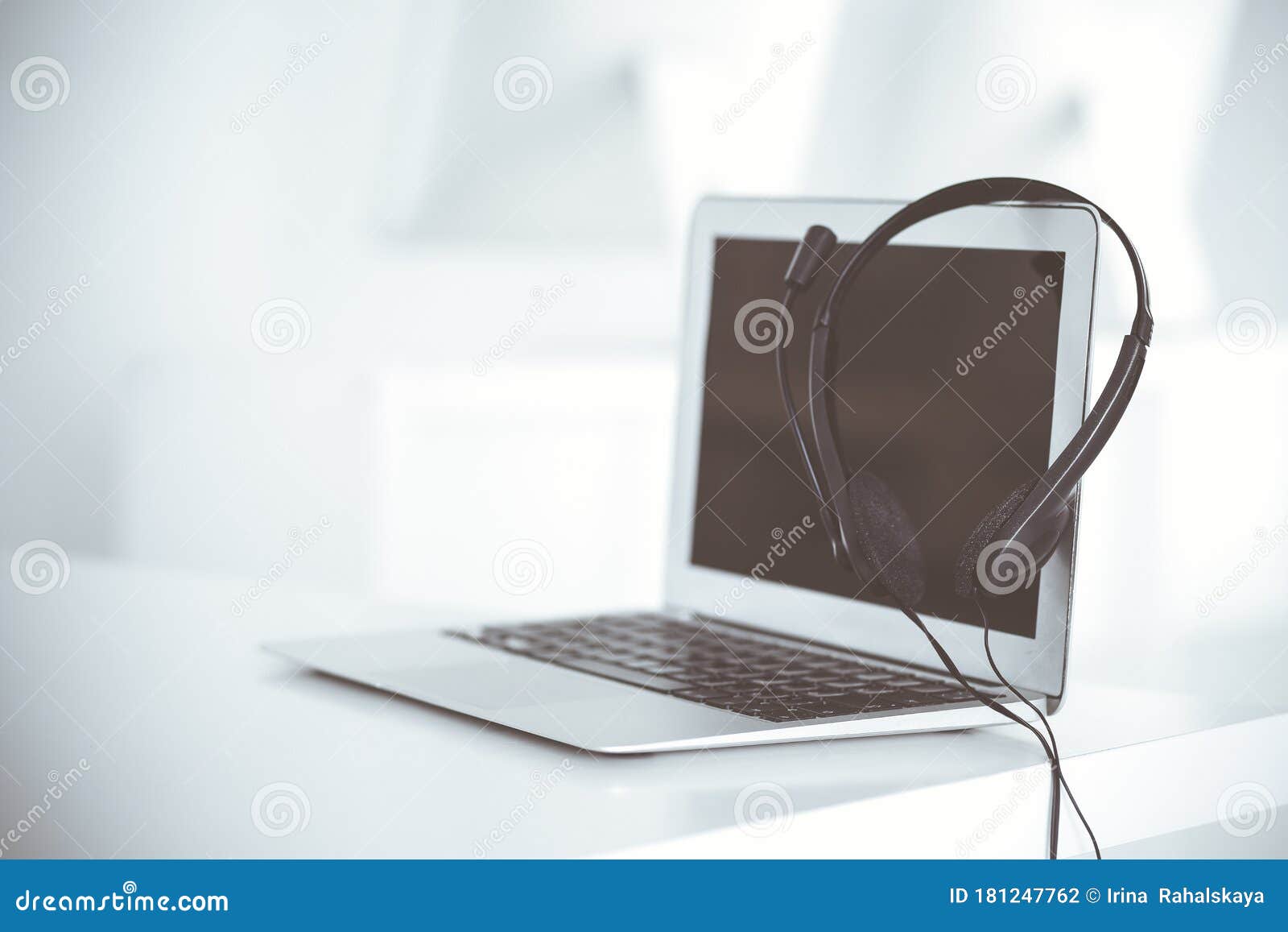 Call Center and Communication Support, Customer Service Help Desk. VOIP ...