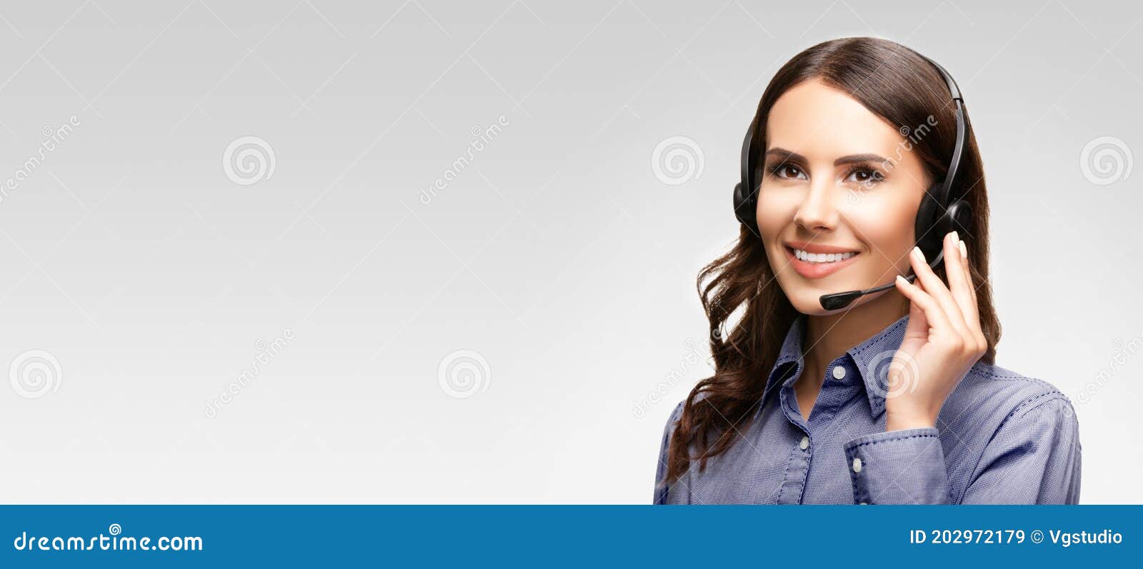 Call Center Customer Support Phone Operator or Sales Agent in Headset ...
