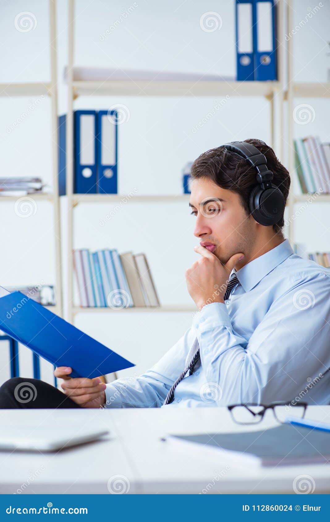 The Call Center Operator Talking To Customer on Live Call Stock Photo ...