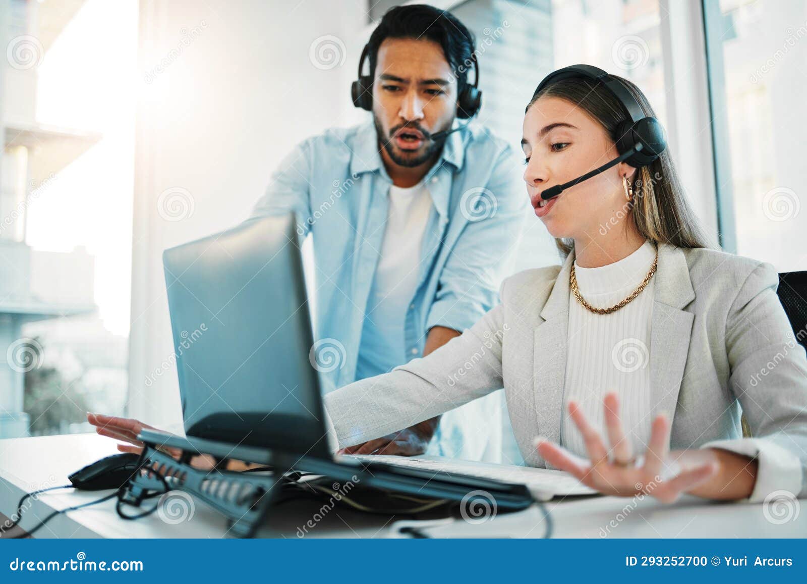 Call Center, Training with Manager and Laptop, Help with CRM Process ...