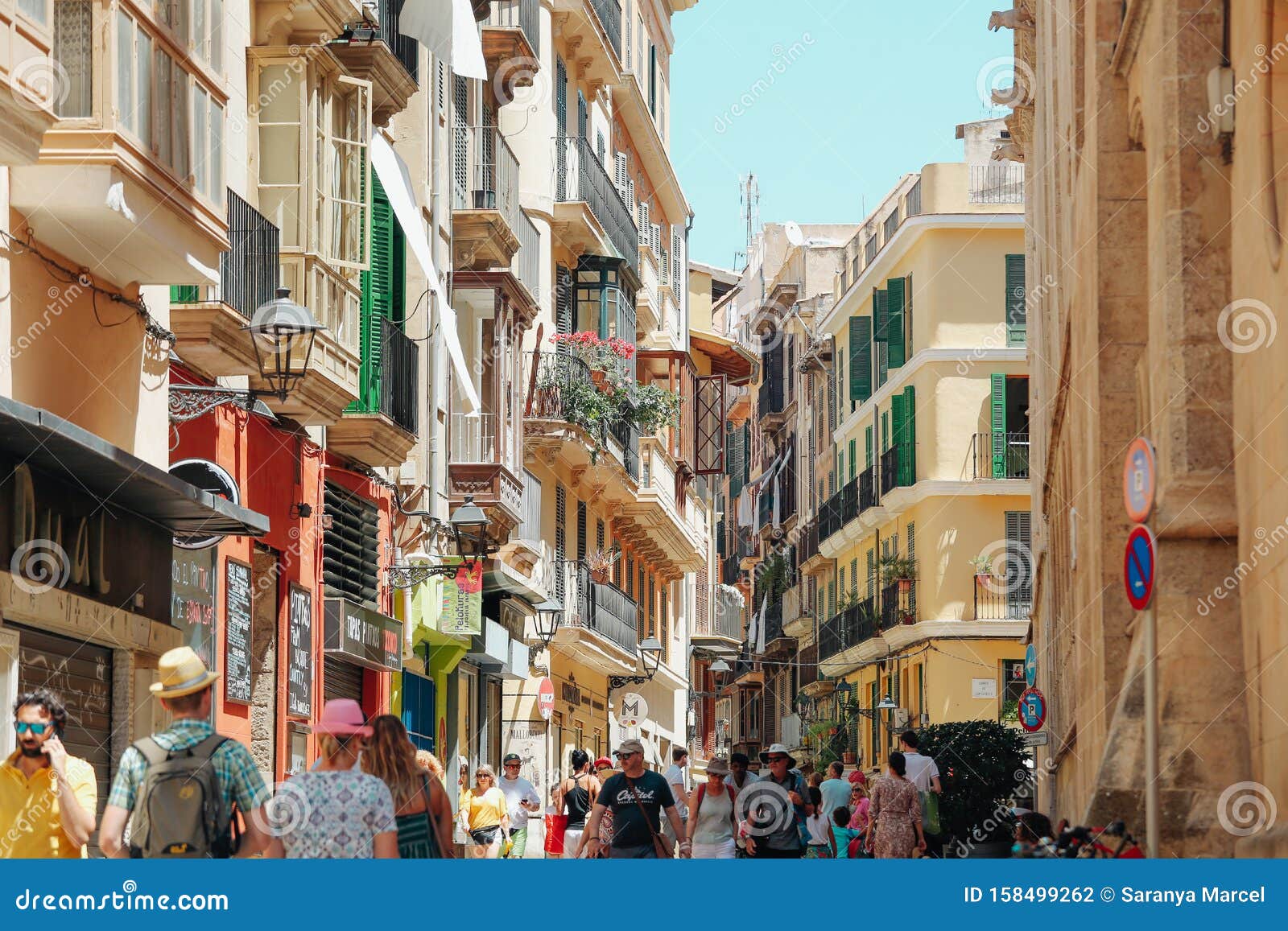 Calle En El Centro De Palma De Mallorca Fotografía editorial - Imagen ...