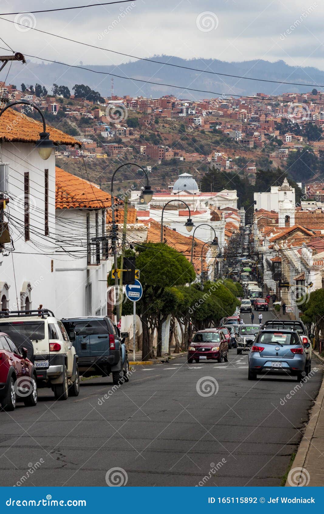 Calle Sucre, Capital De Bolivia Fotografía editorial - Imagen de urbano ...