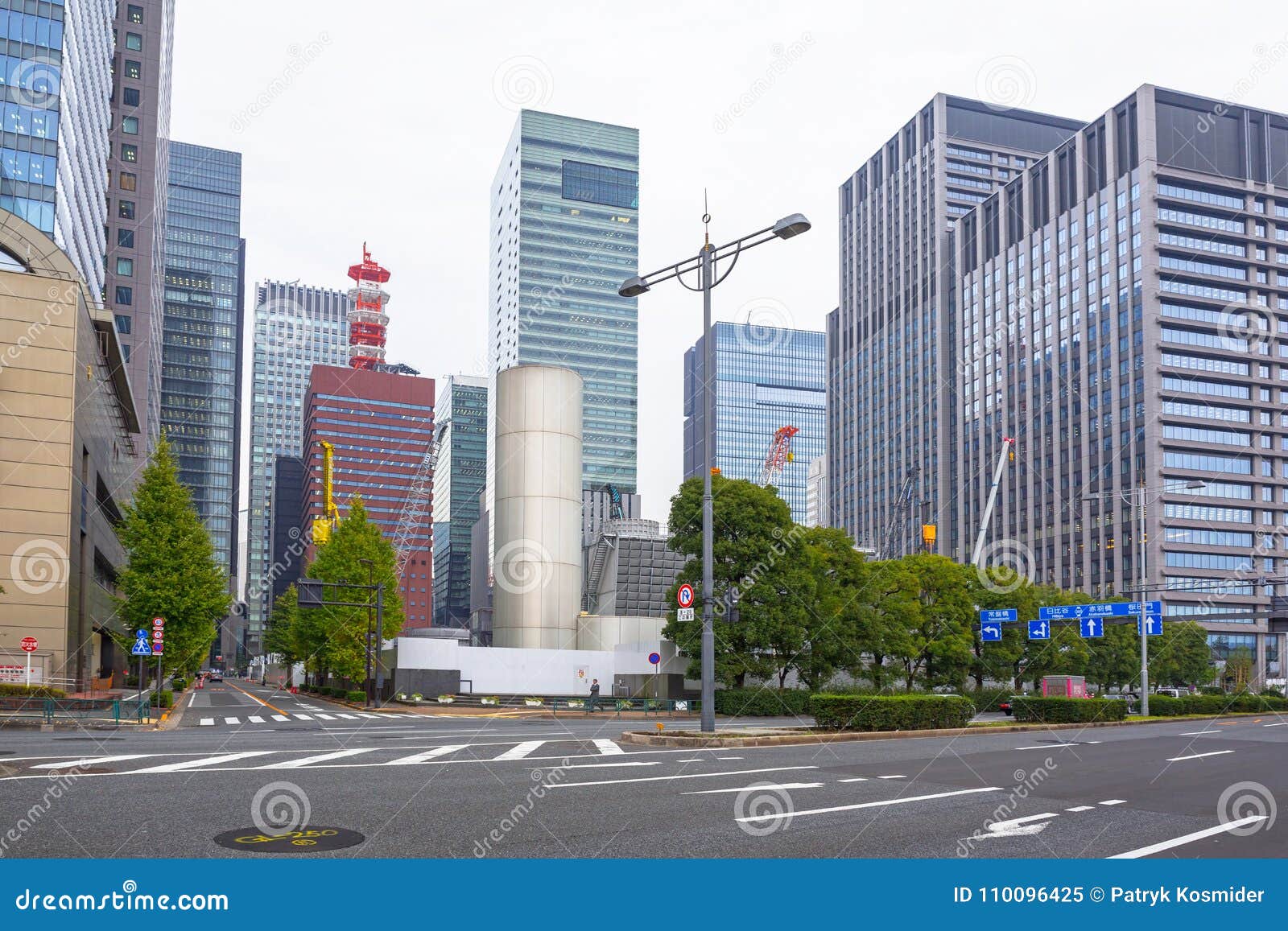 Calles De La Ciudad De Tokio Imagen editorial - Imagen de nublado ...