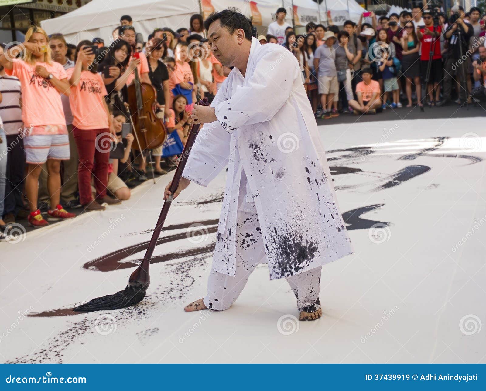 The calligraphyst editorial stock image. Image of skillful - 37439919