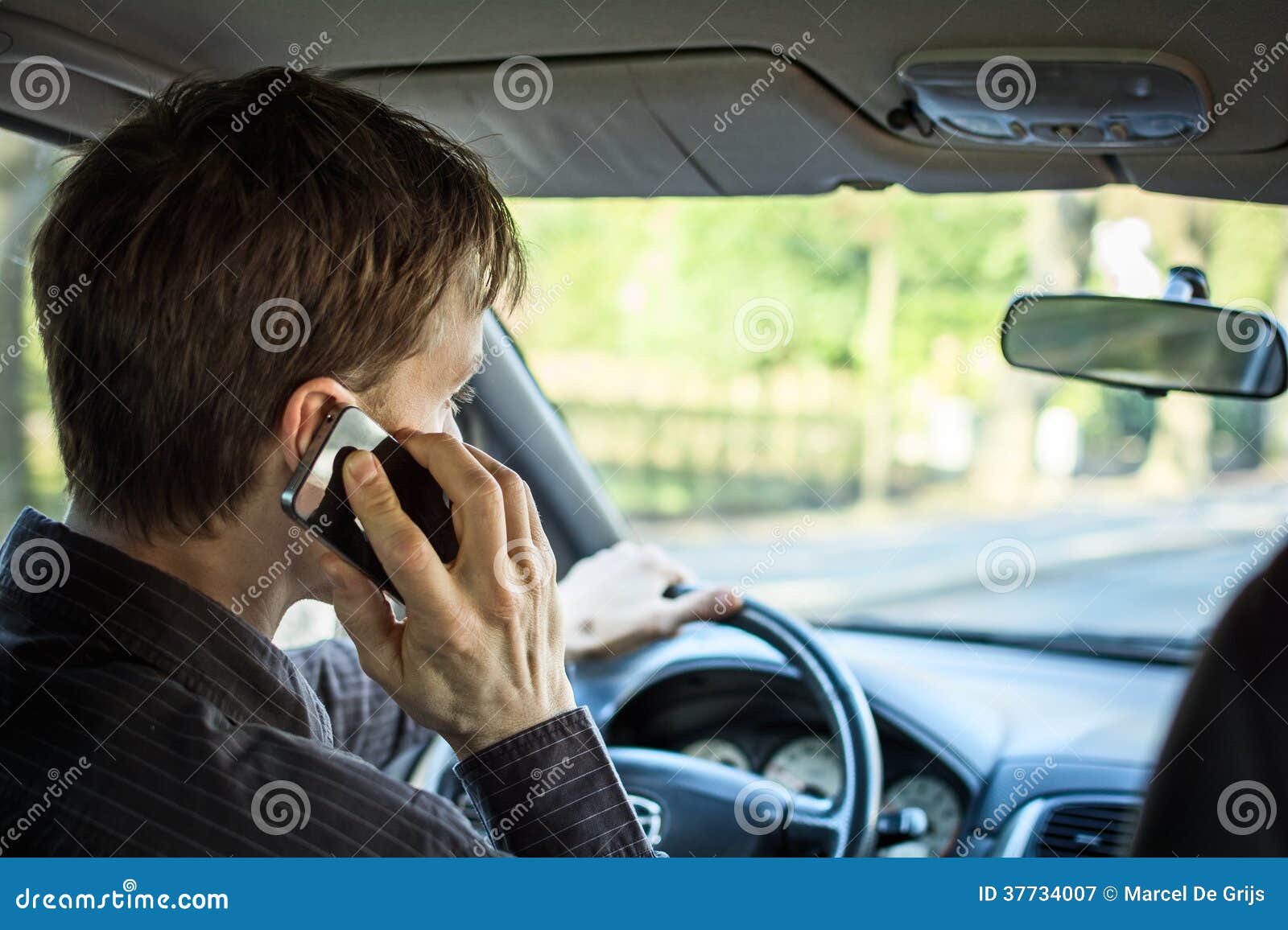 Calling in the Car on IPhone Stock Image - Image of telephone, modern ...