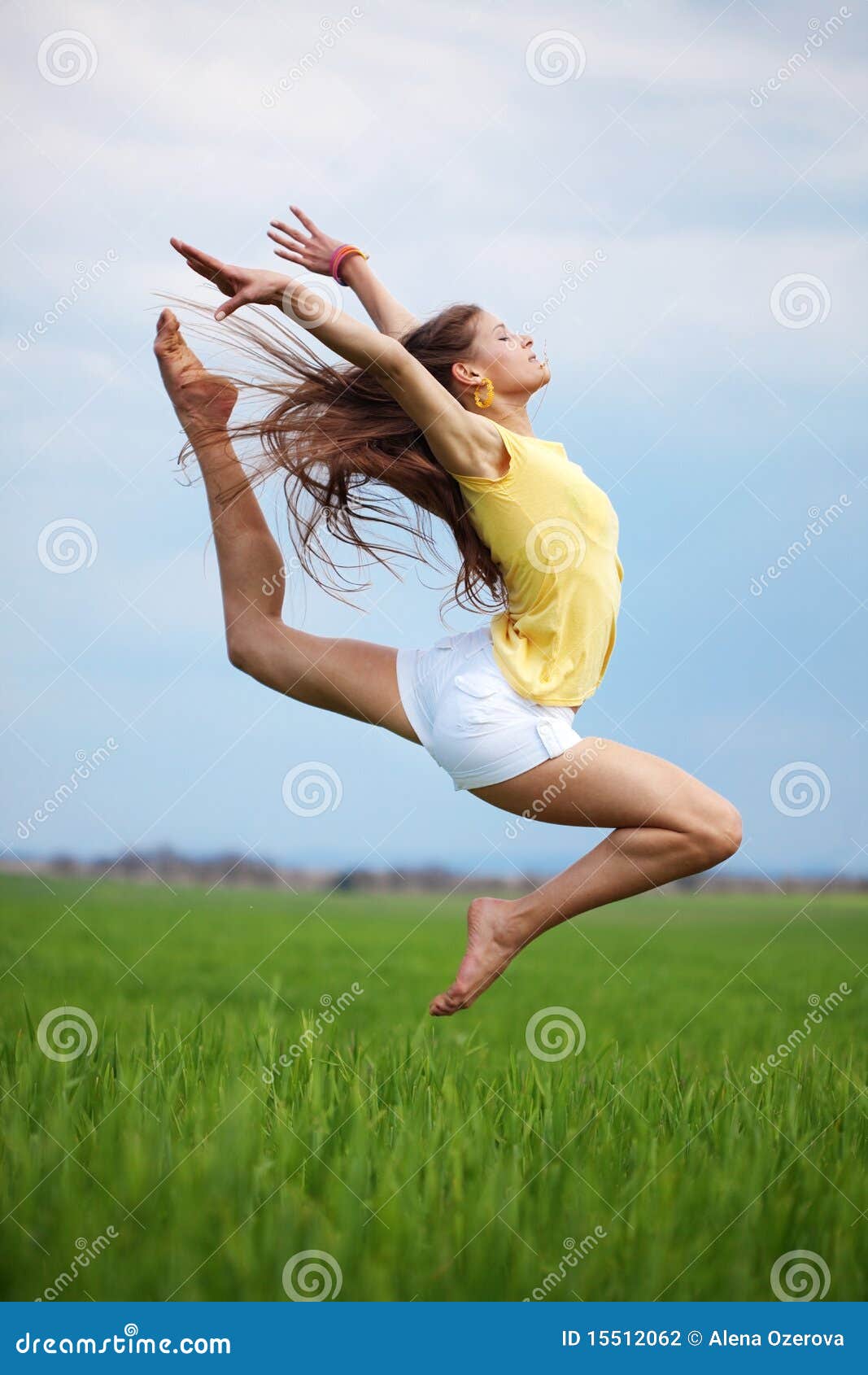 Callisthenics stock photo. Image of idyllic, girl, jumping - 15512062