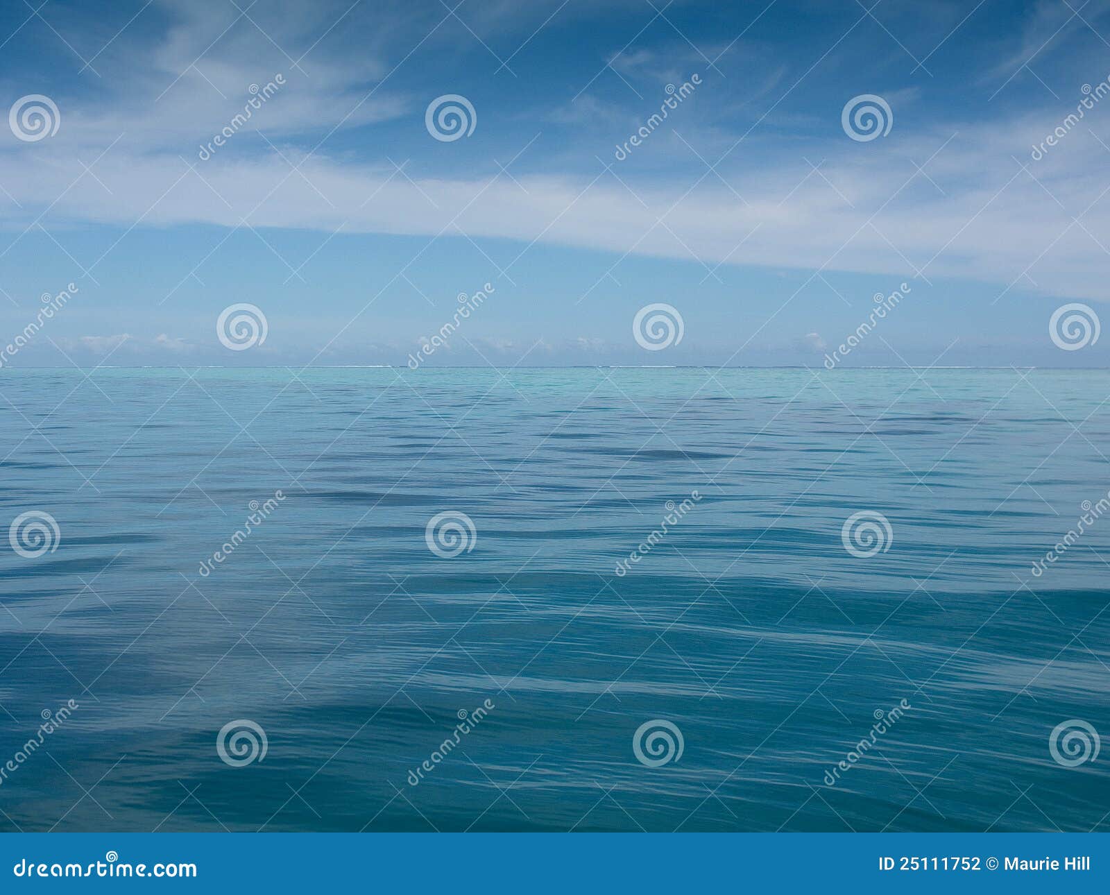 Calm South Pacific Ocean stock photo. Image of tropics - 25111752