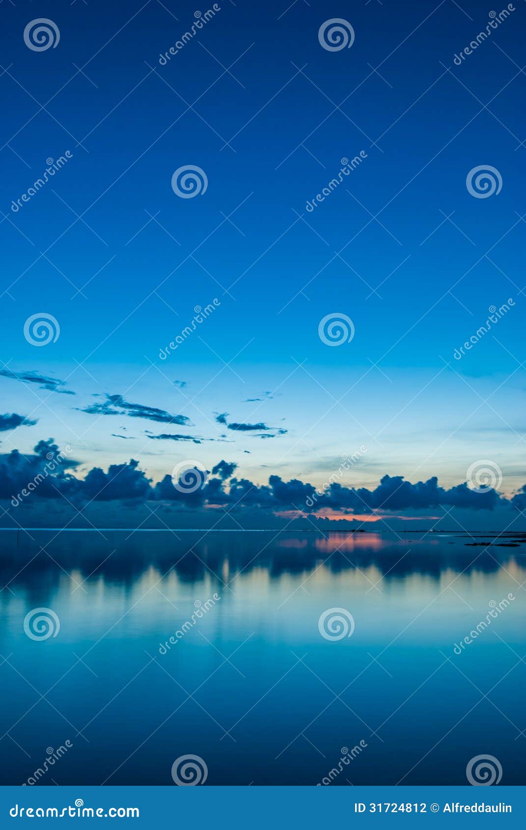 A calm sunrise stock photo. Image of sunrise, seaside - 31724812