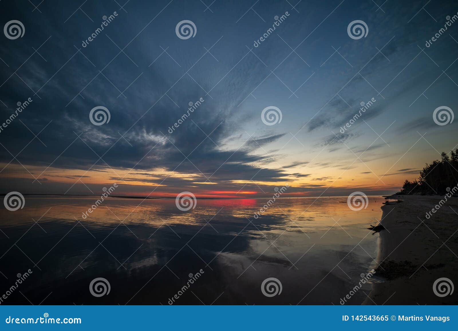 Calm Sunset with No Wind on the Lake Stock Image - Image of reflections ...