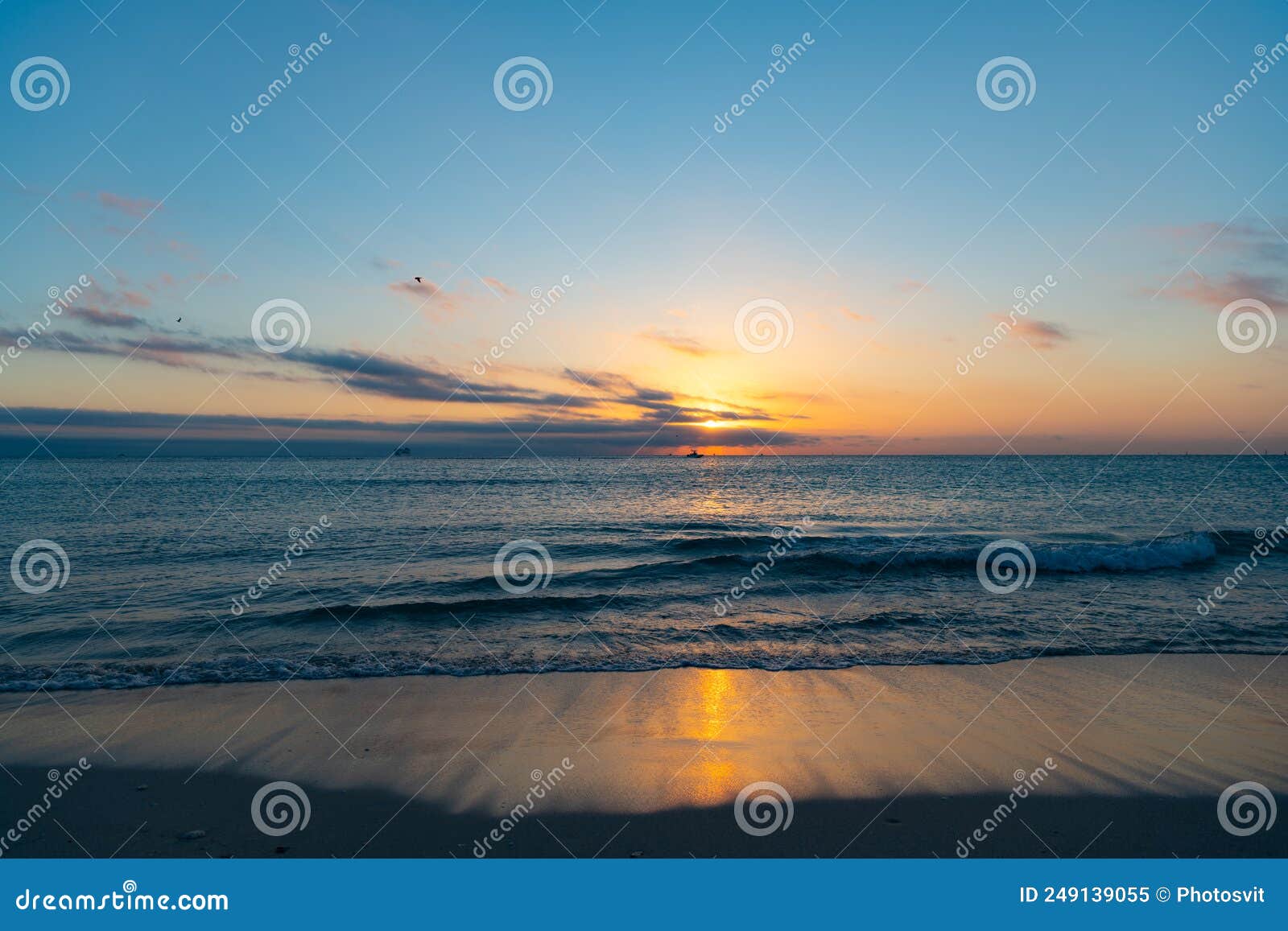 Calm Sunset with Sea Water on the Summer Beach Stock Image - Image of ...