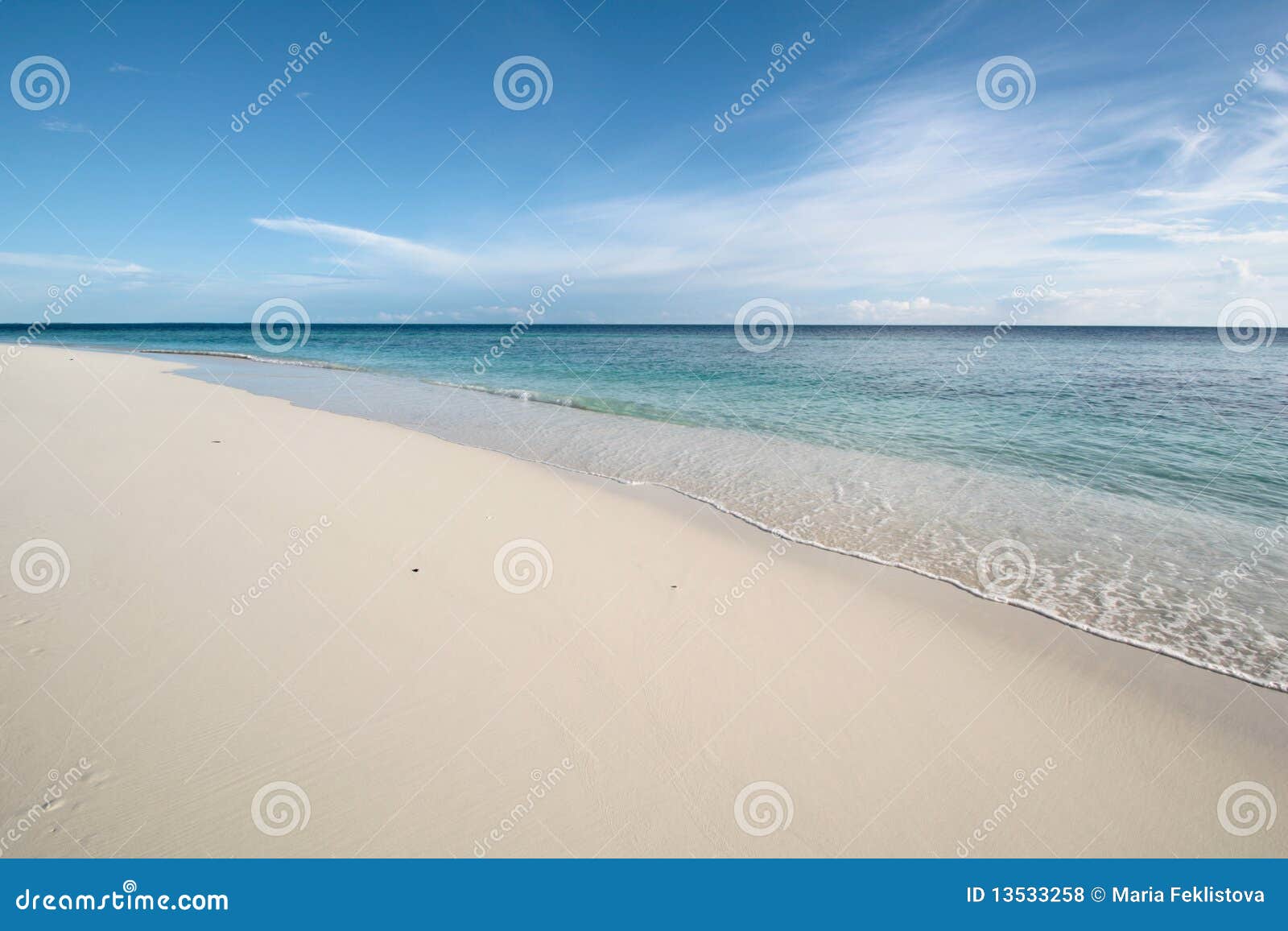 Calmness ocean coast stock photo. Image of relax, waves - 13533258